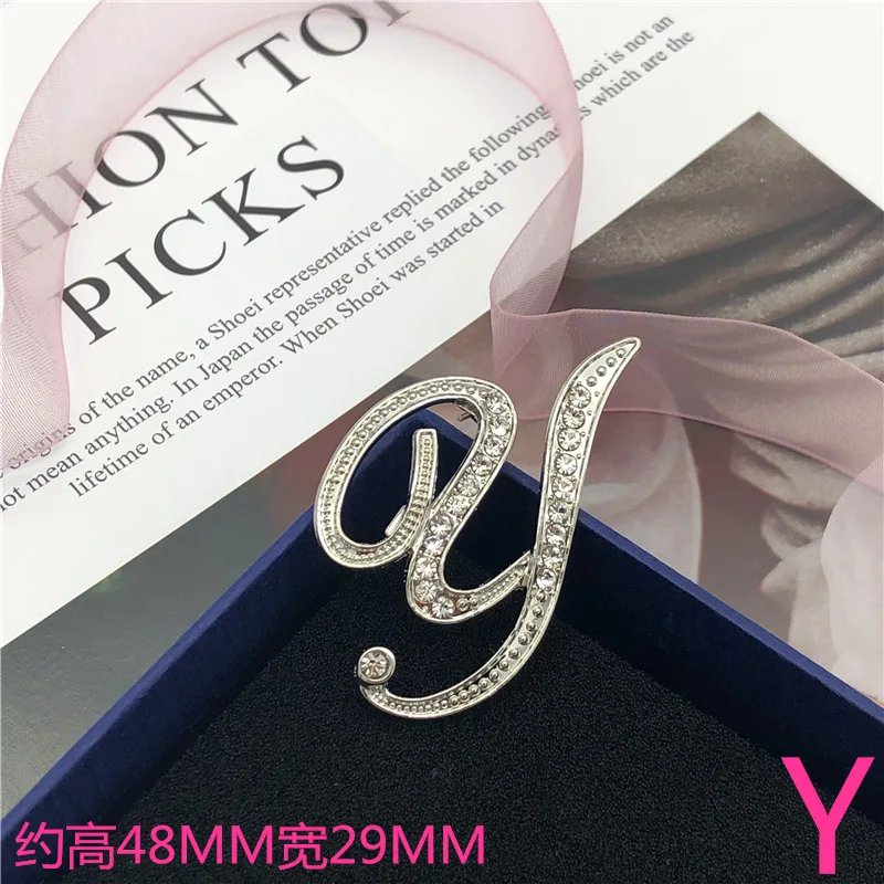 Luxury Jewelry Fashion Custom Metal 26 Alphabet Letter Brooch Pins A-Z ...