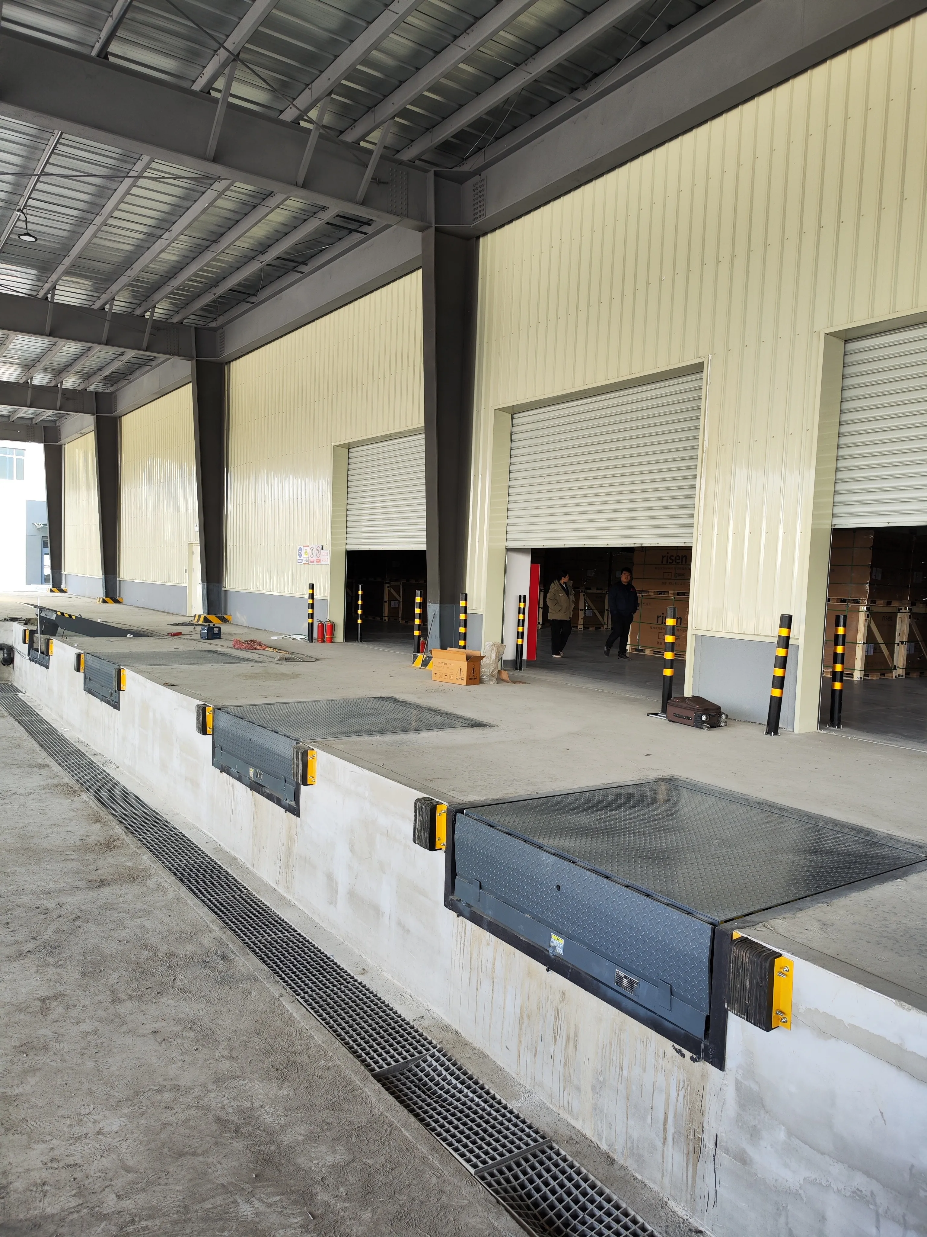 Fixed Boarding Bridge Embedded in Platform 2T 3T 4T Truck Hydraulic ...