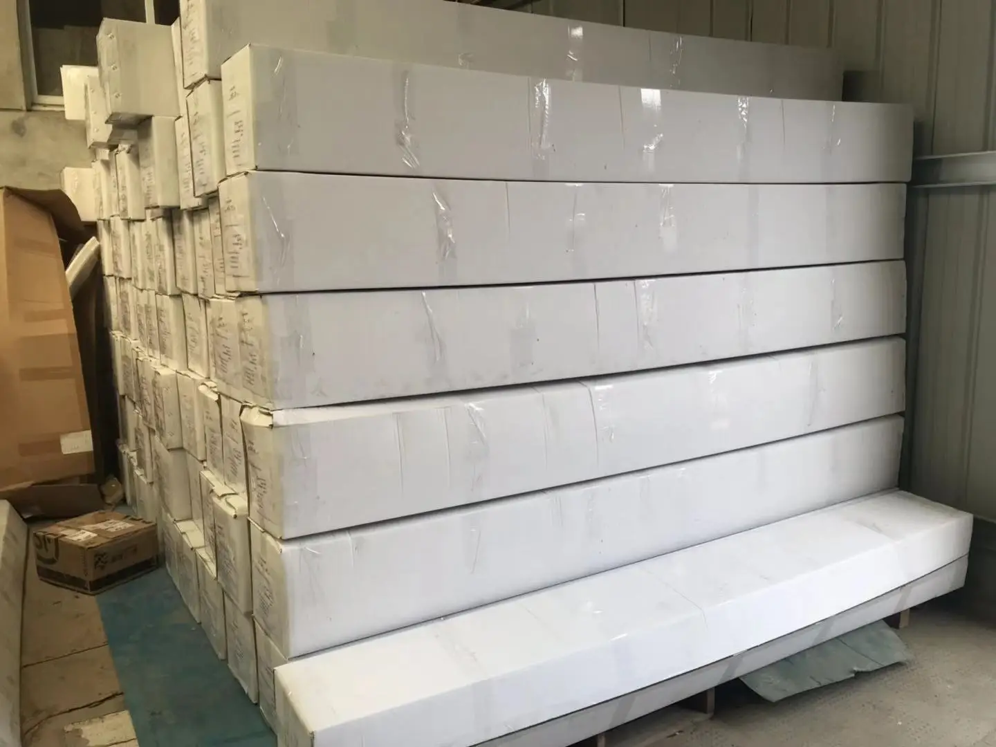 Decorative Corner Plain Panel Moulding Element Face Level Inside Corner ...