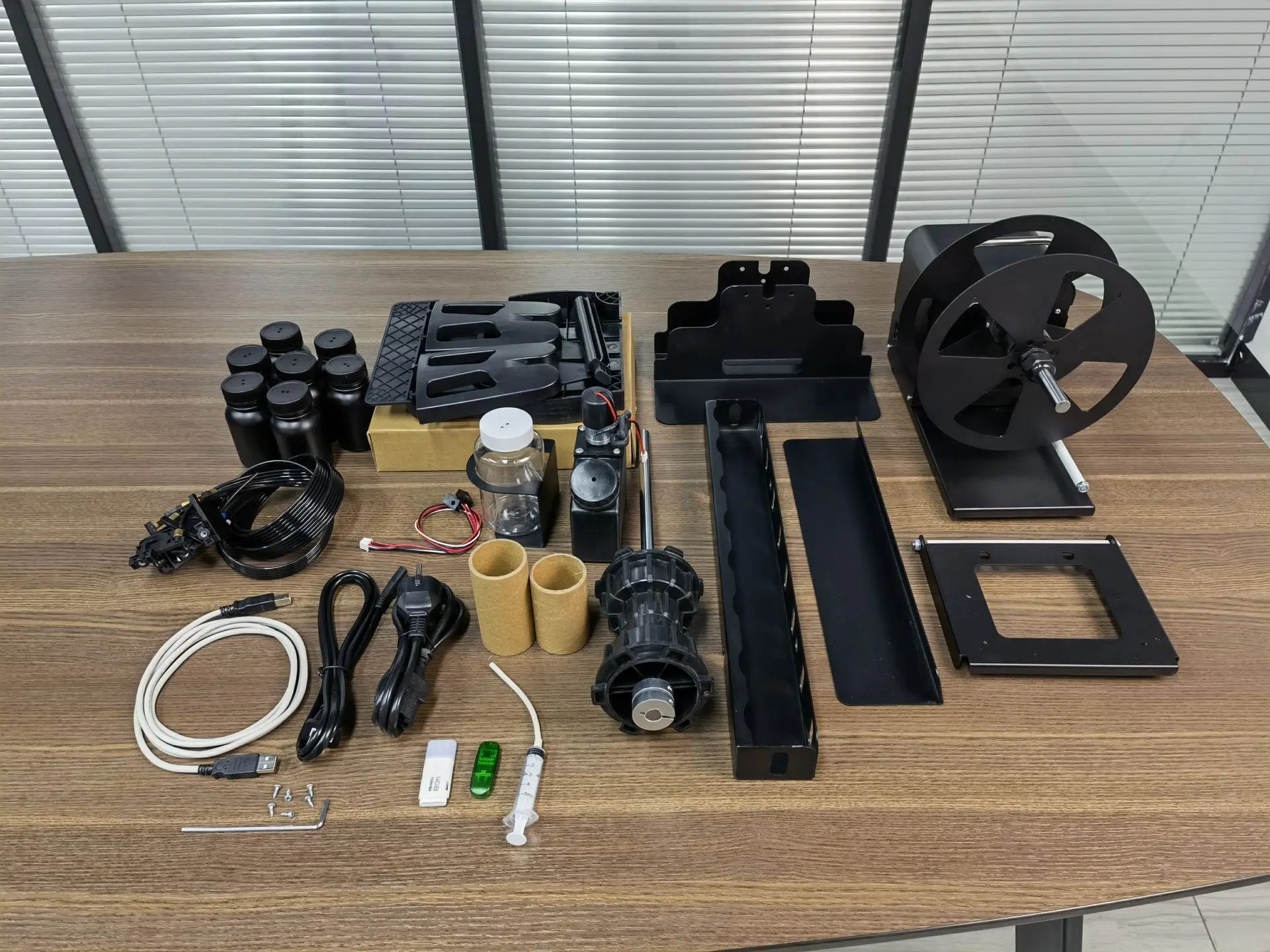 A3 Roll to Roll Inkjet Label Printing Machine - UV Color Label Printer