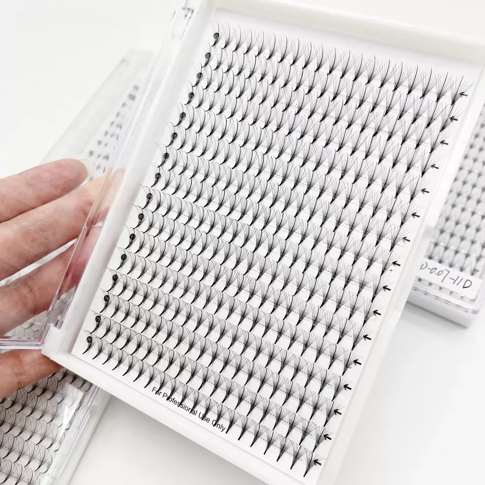 Custom Premade Volume Fan Spike Pointy Base Short Stem Fairy Fan Lashes ...