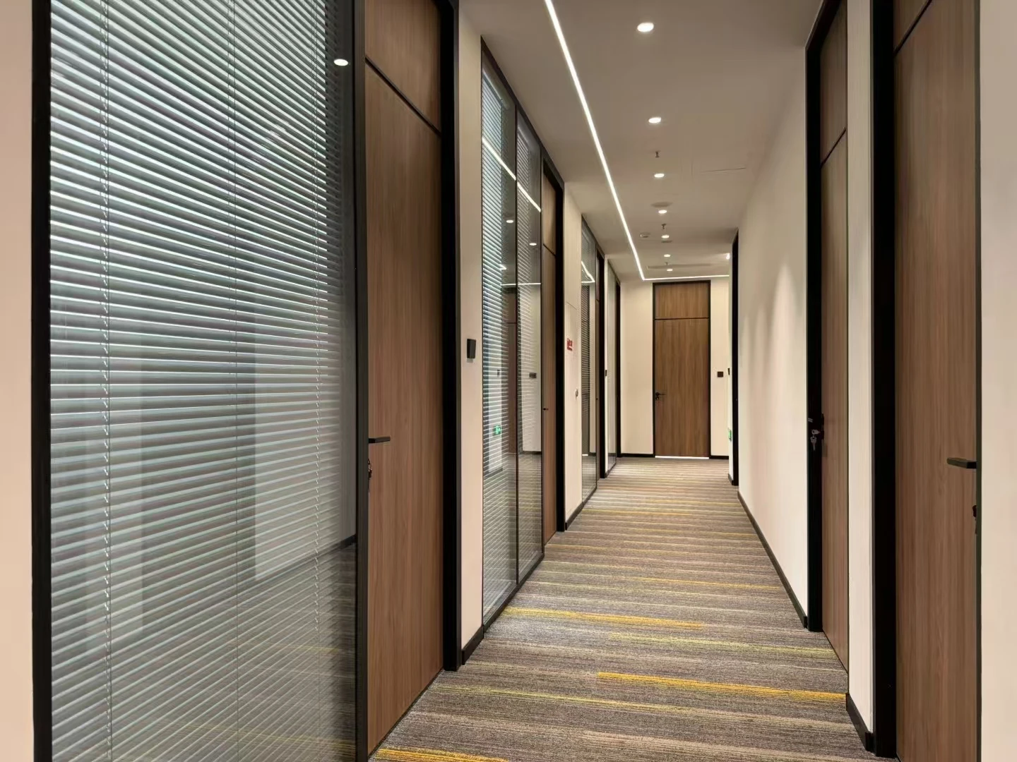 Louvers Glass Partition Aluminum Frame Office Design Louvers Glass ...