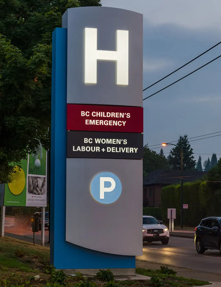 Hospital Wayfinding Pylon Signage - Customized Solutions