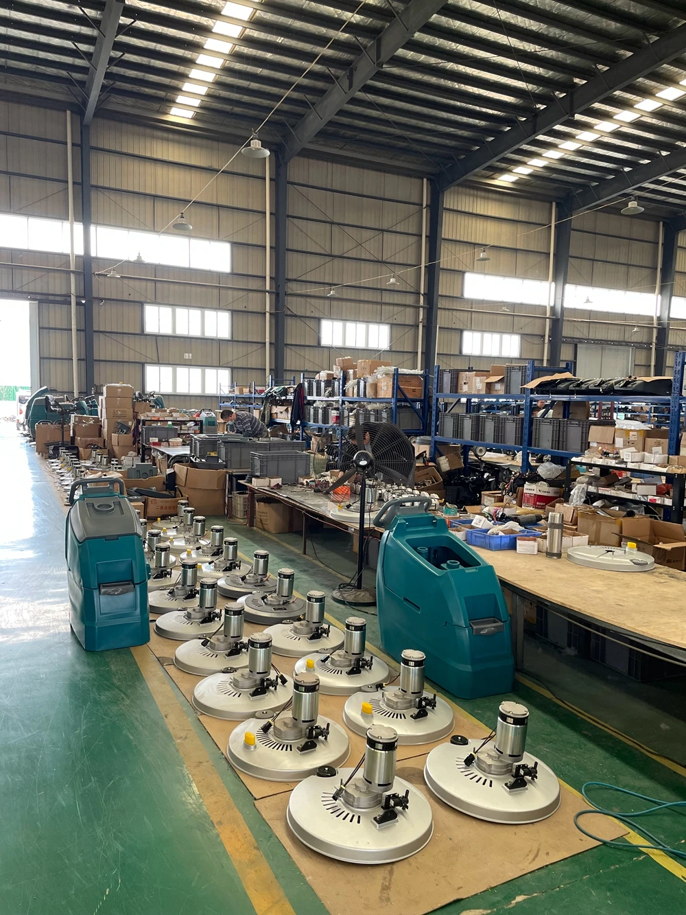 Tennant Floor Machines - Efficient Cleaning Solutions