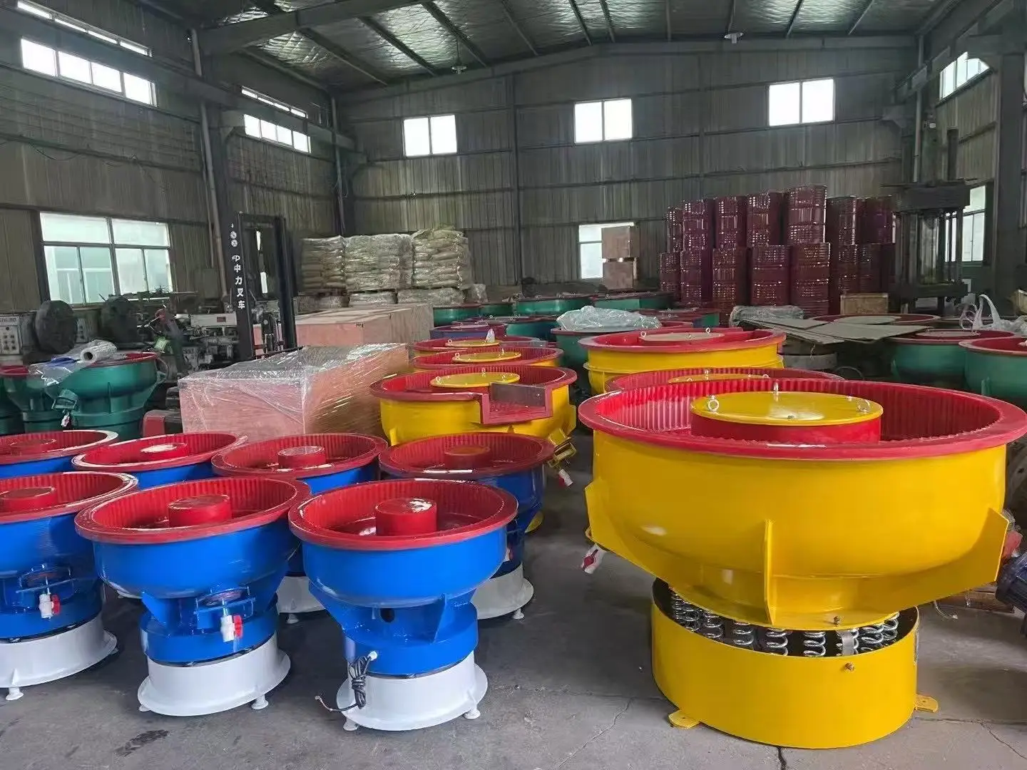 Vibration Shaker Polishing Tumbler Vibratory Finishing Machine ...