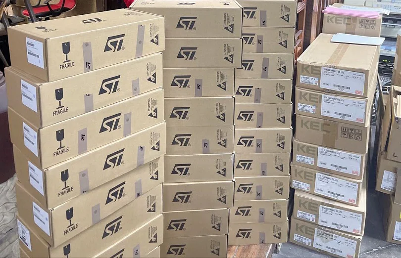 89h24nt24g2zchlg Pci Interface Ic Pcie Switch Ic Intface Specialized ...