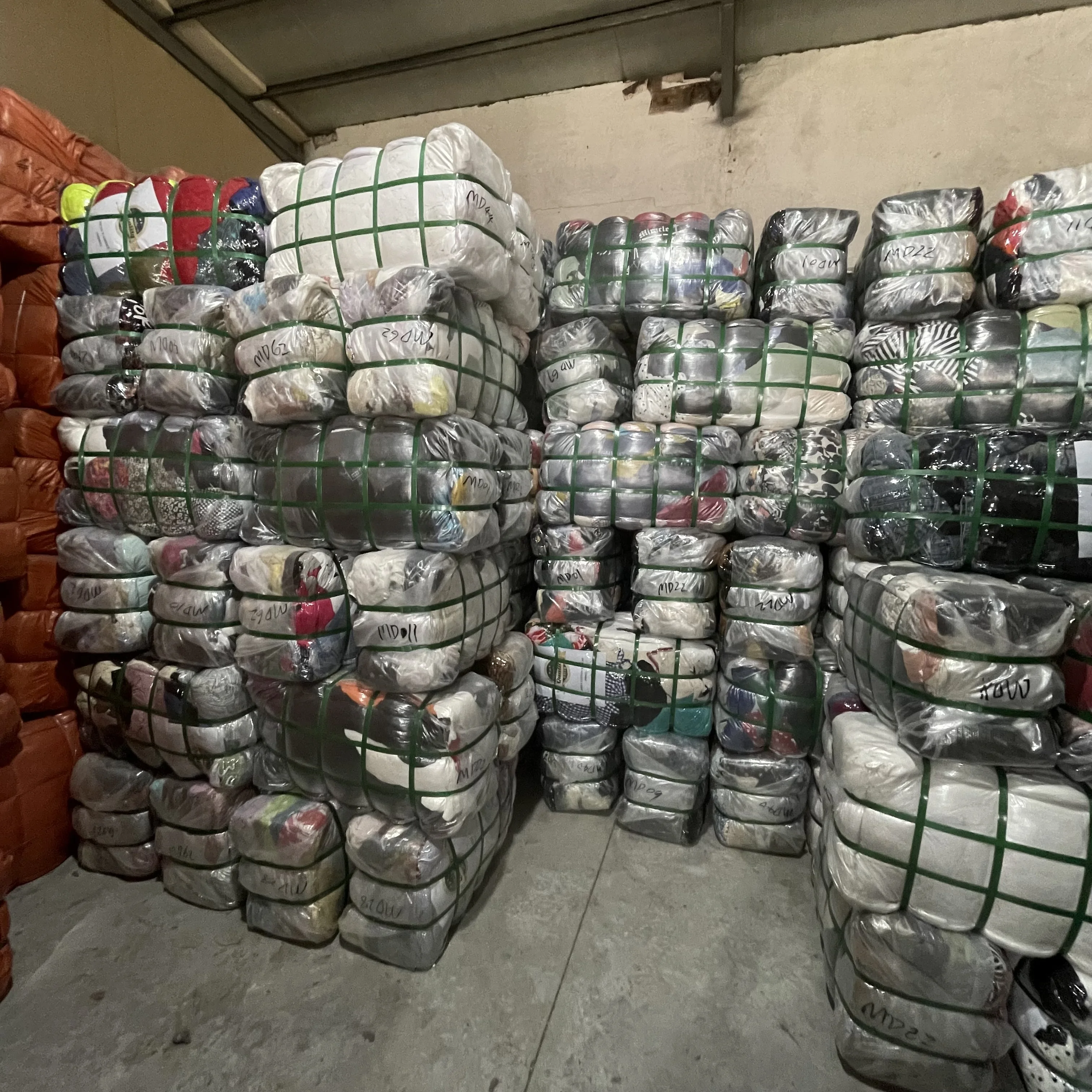 Mitumba Bales - Second Hand Clothing Wholesale Men Used Clothing 45 ...