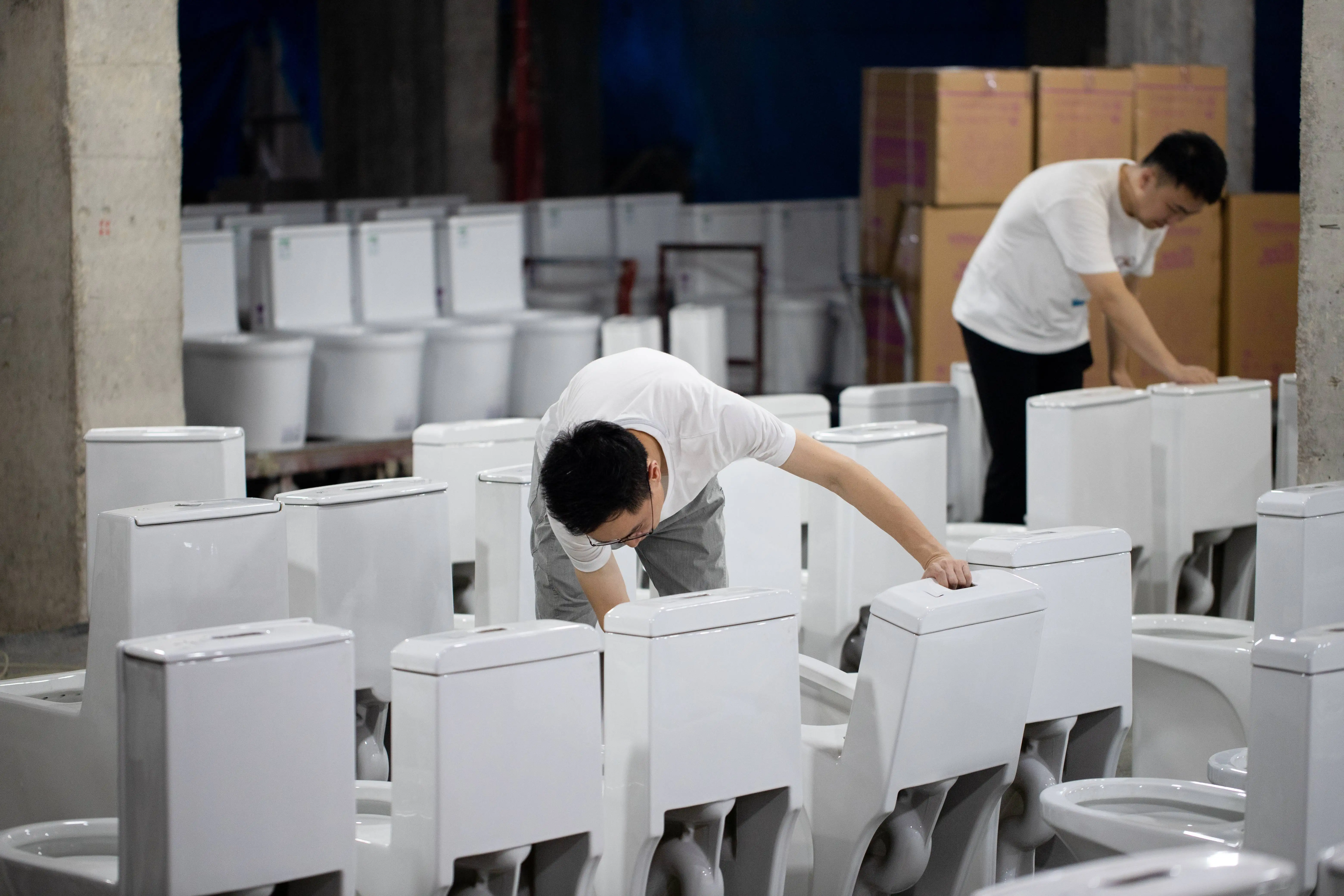 Modern Dual Flush Bathroom Chinese Toilet Video Suppliers One Piece ...