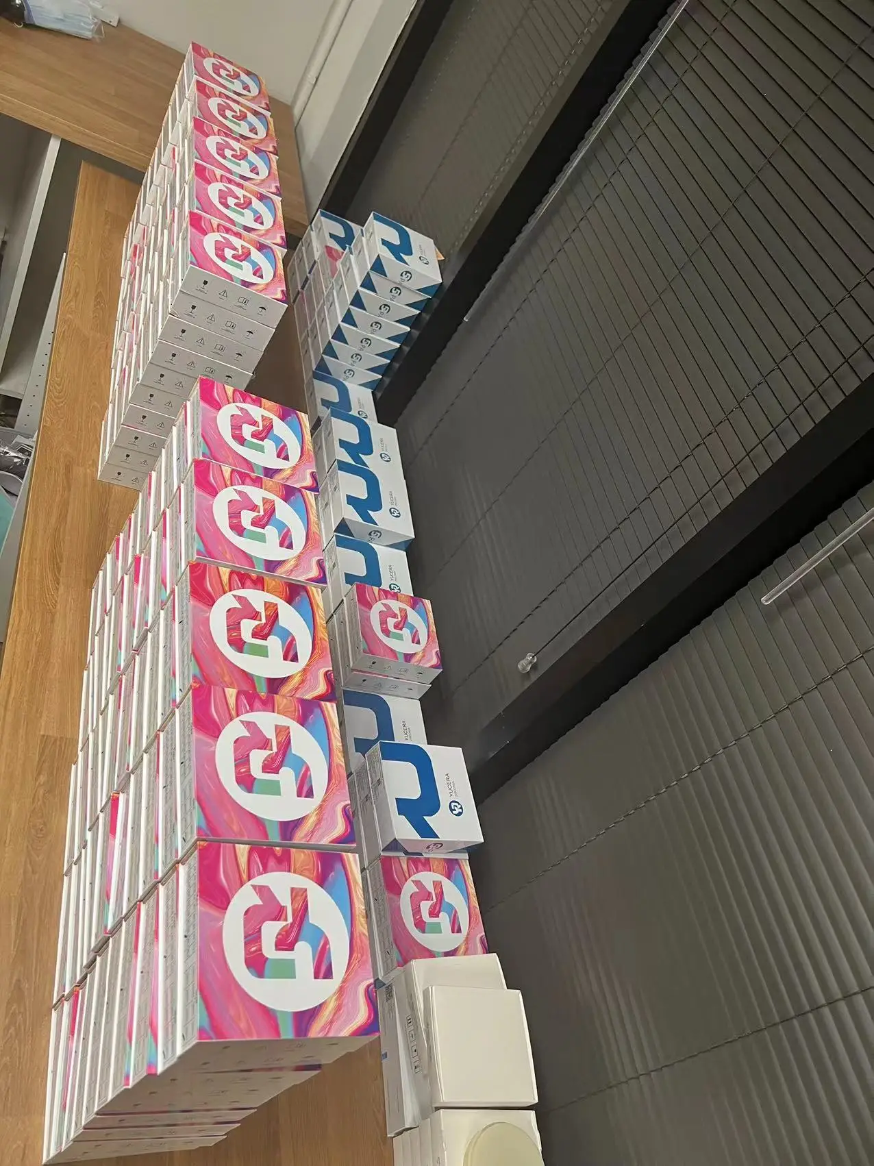 Alibaba.com: Yucera 4D Pro Zirconia Ceramic Blanks for high-precision dental restorations ...