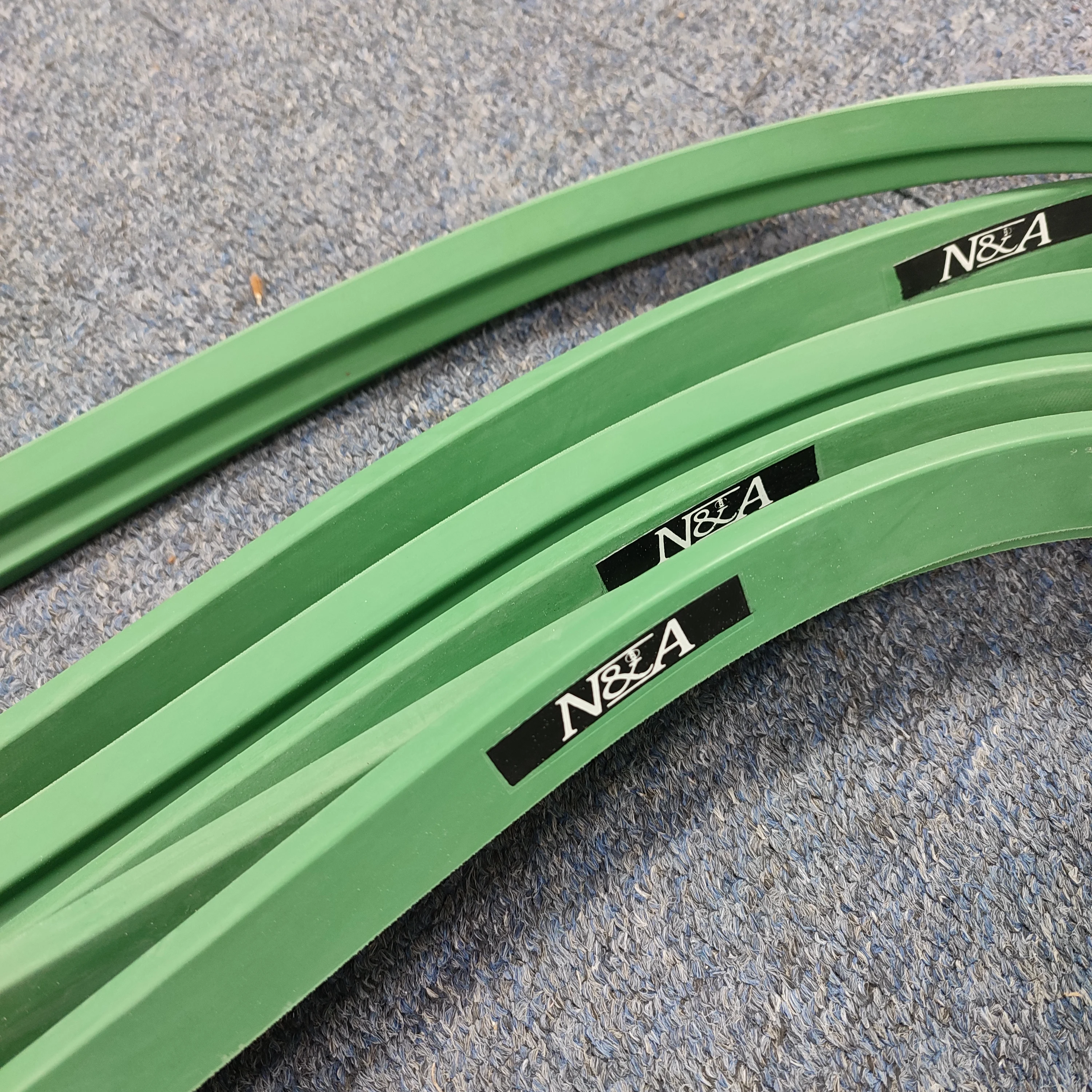 1.8M 6pcs L77 Green Color 12ft Snooker Table Rubber| Alibaba.com