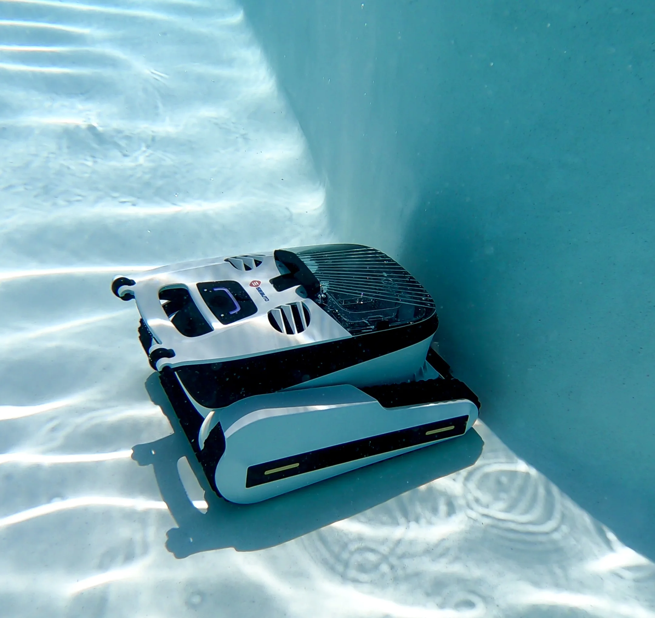 Wholesale Cordless Swimming Pool Wall Climbing Smart Robot Vacuum Pool ...