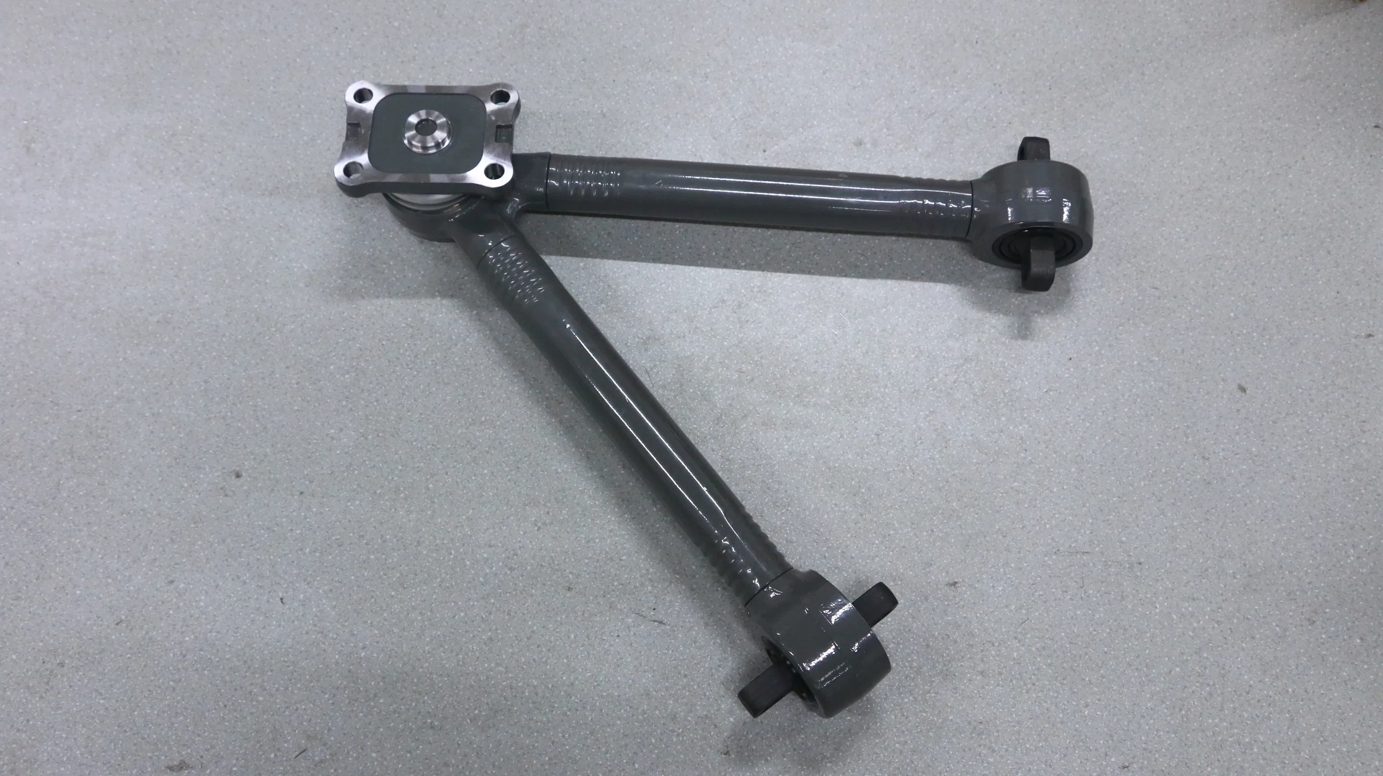 SITRAK HOWO Original Product V-Shaped Thrust Rod Assembly 529272