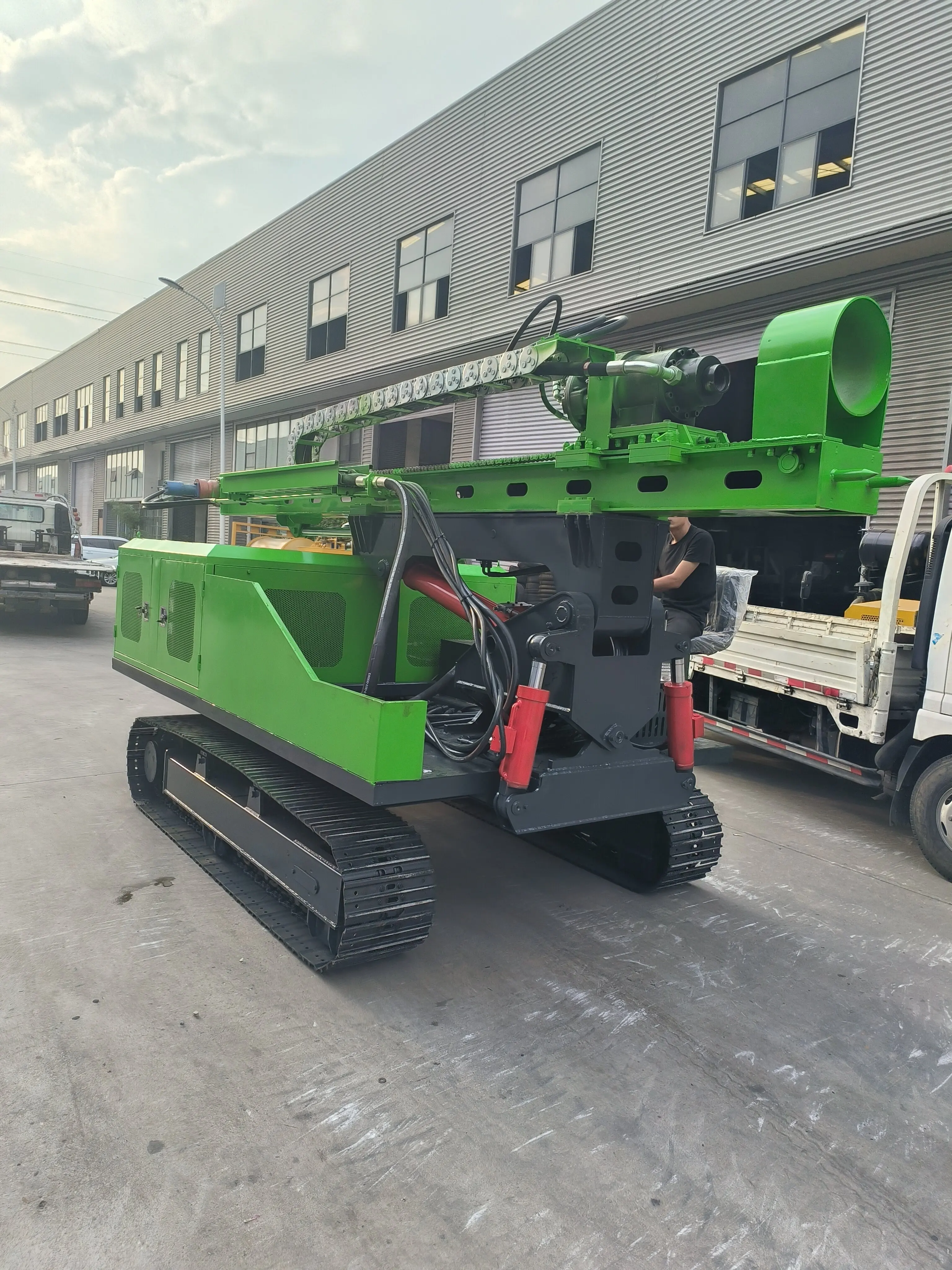 Foundation Screw Piling Machine Photovoltaic Ground Nail Piling Machine ...