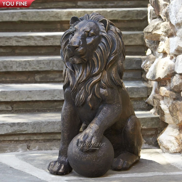 Outdoor Life Size Antique Animal Sculpture - Sitting Lion