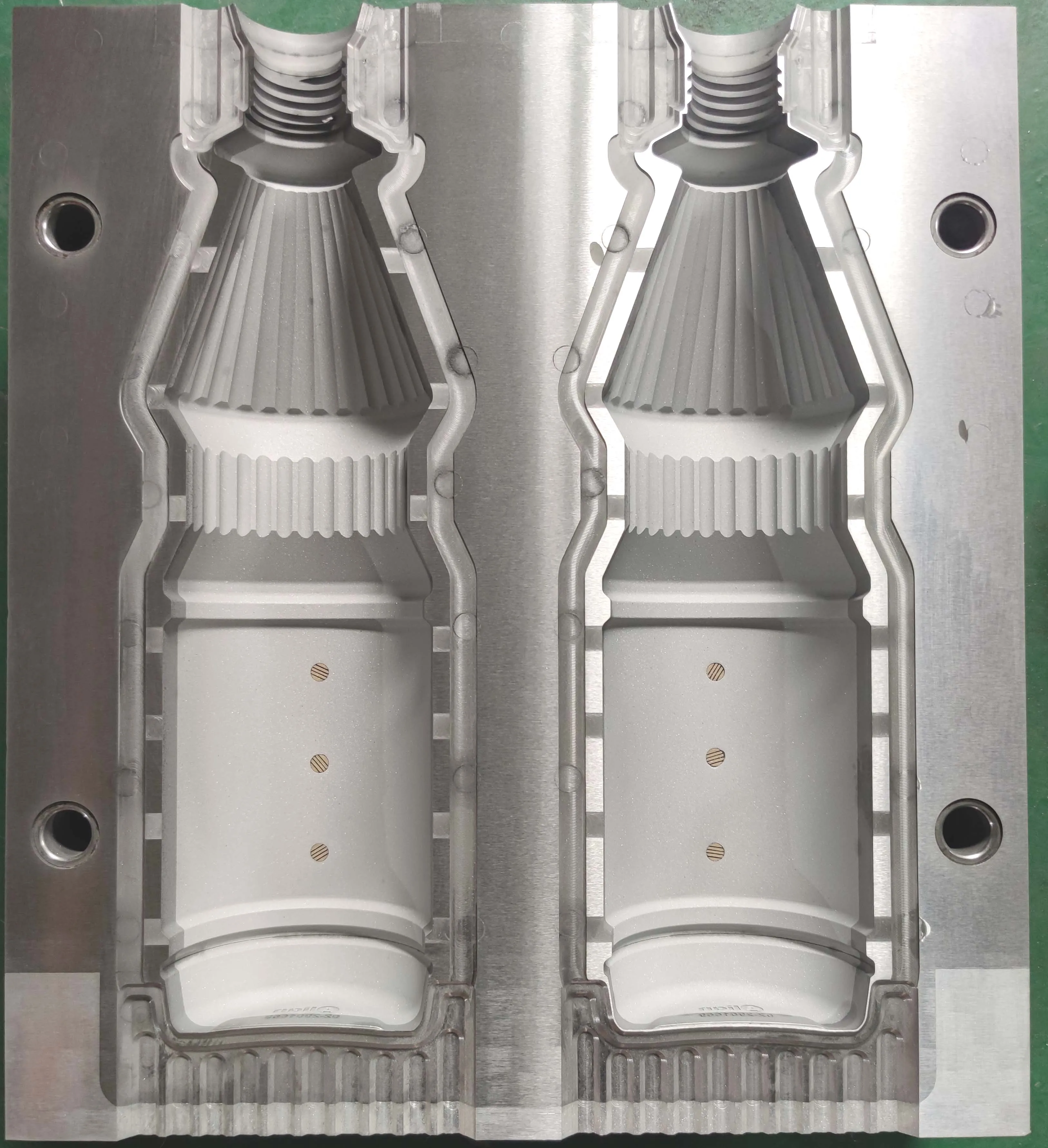 5l Blow Mold Blow Molding Jerrycan Plastic Container Mould Bottle ...