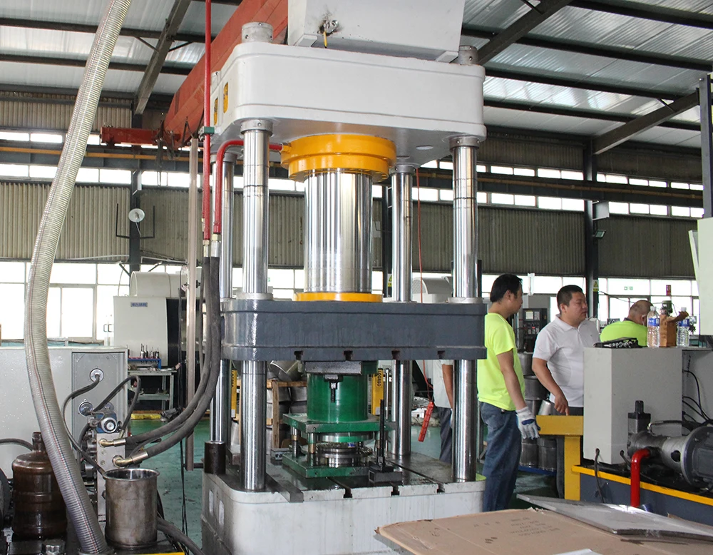 Metal Aluminum Pan Making Machine - 200 Tons Four-Column Hydraulic ...