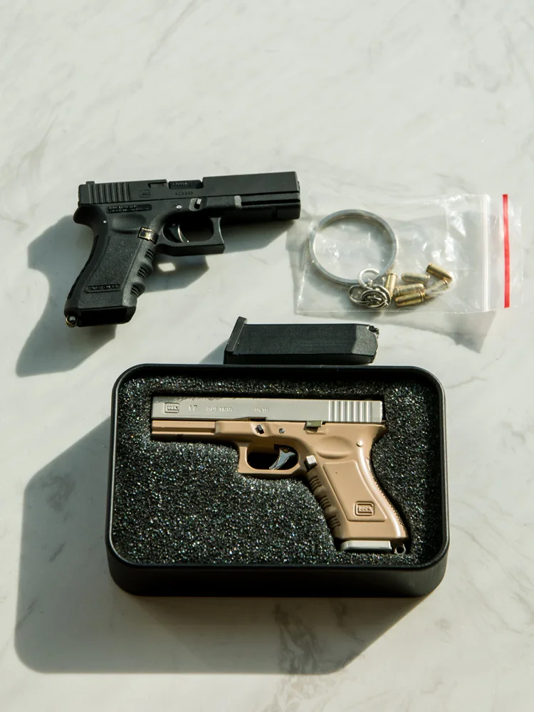 Metal Toy Gun Model Realistic 70mm Toy Gun Pistol Metal Hand Gun Shape ...