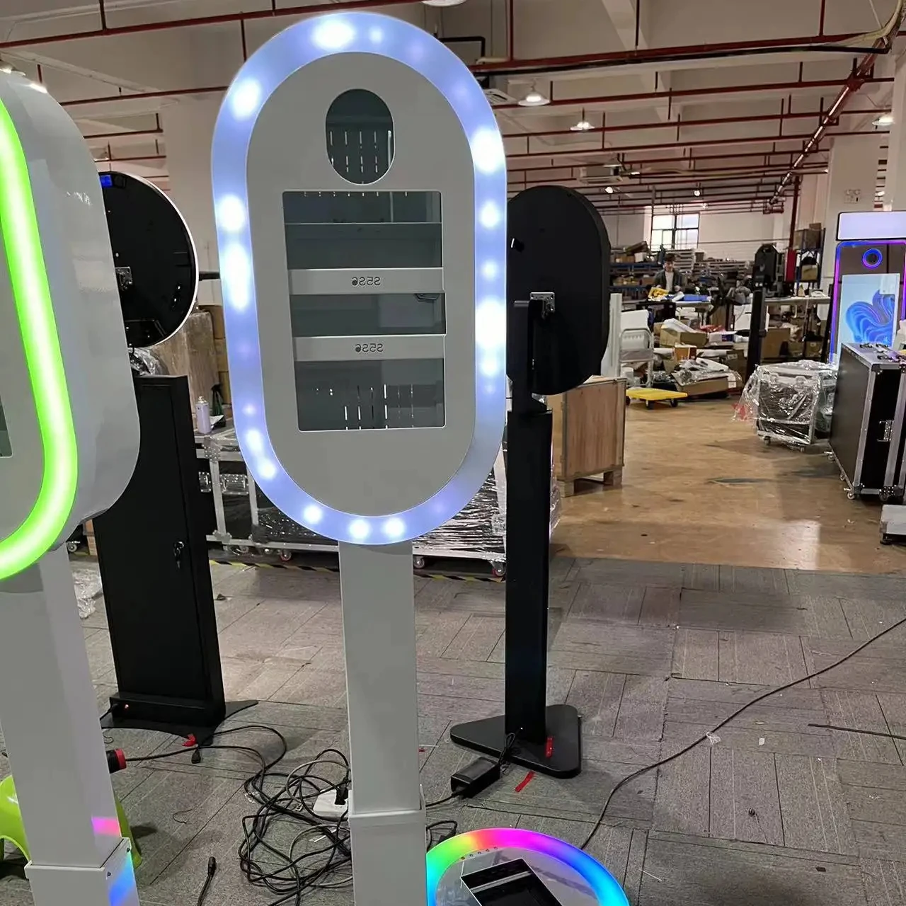 DSLR oval Ipad photo booth portable selfie booth RGB light machine ...