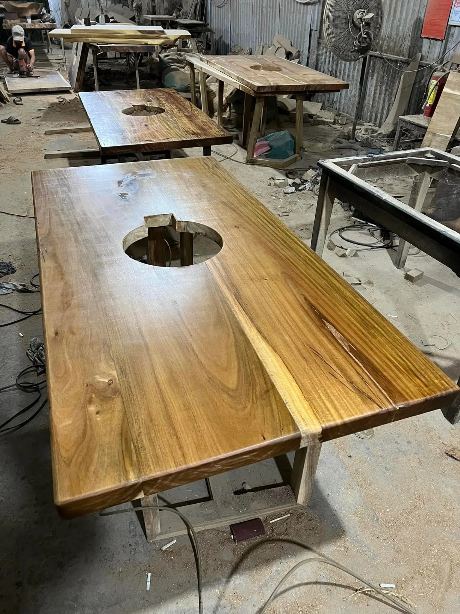 Elegant Dining Table Set - Solid Wood with Metal Legs