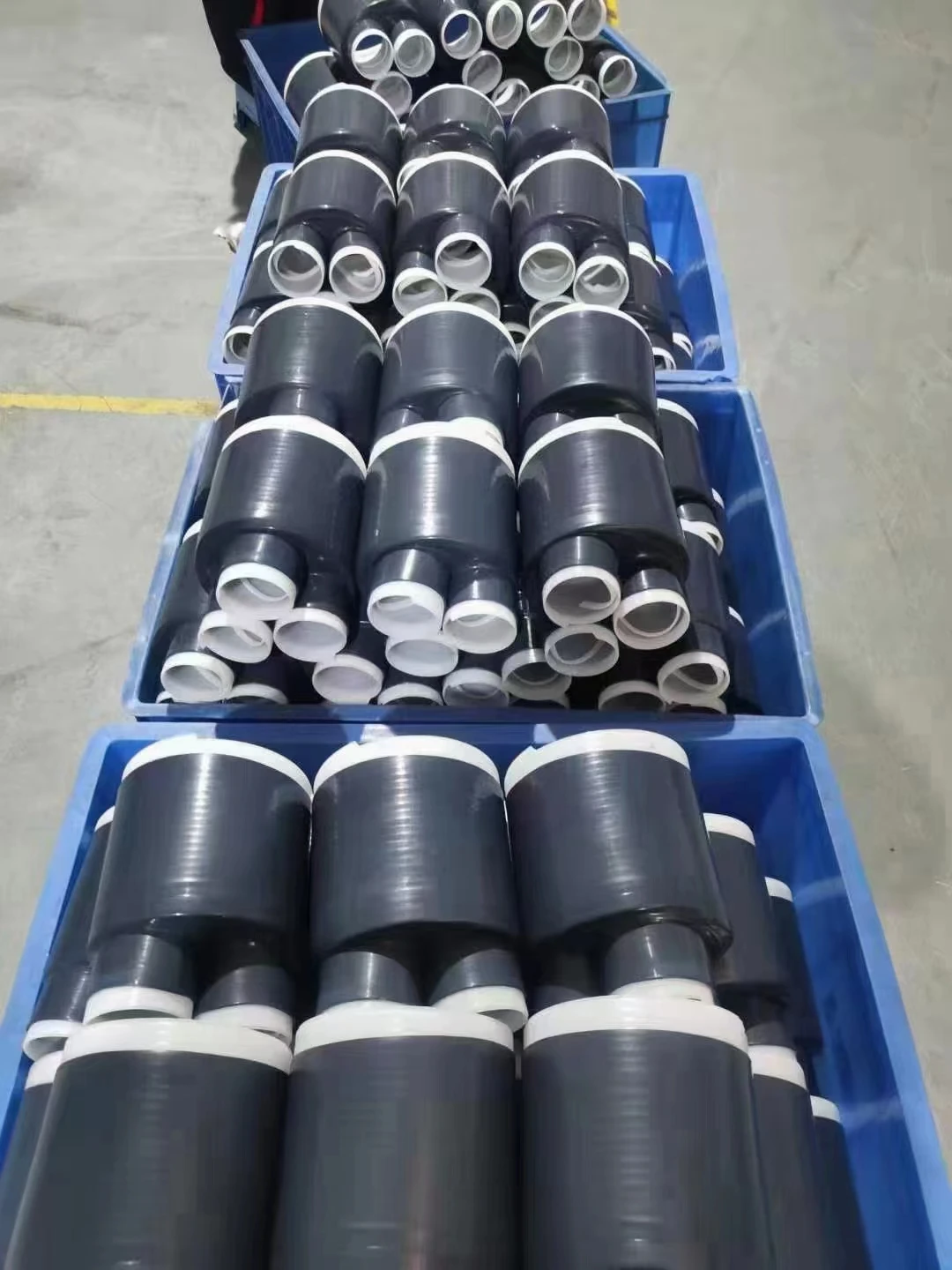 High Shrink Ratio Silicone Rubber Cold Shrink 3 Core Breakout for Power ...