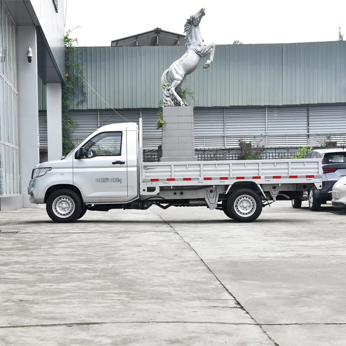 Hot Sale Chinese Flatbed Minivan Dual And Single Rear Whe New Wuling ...