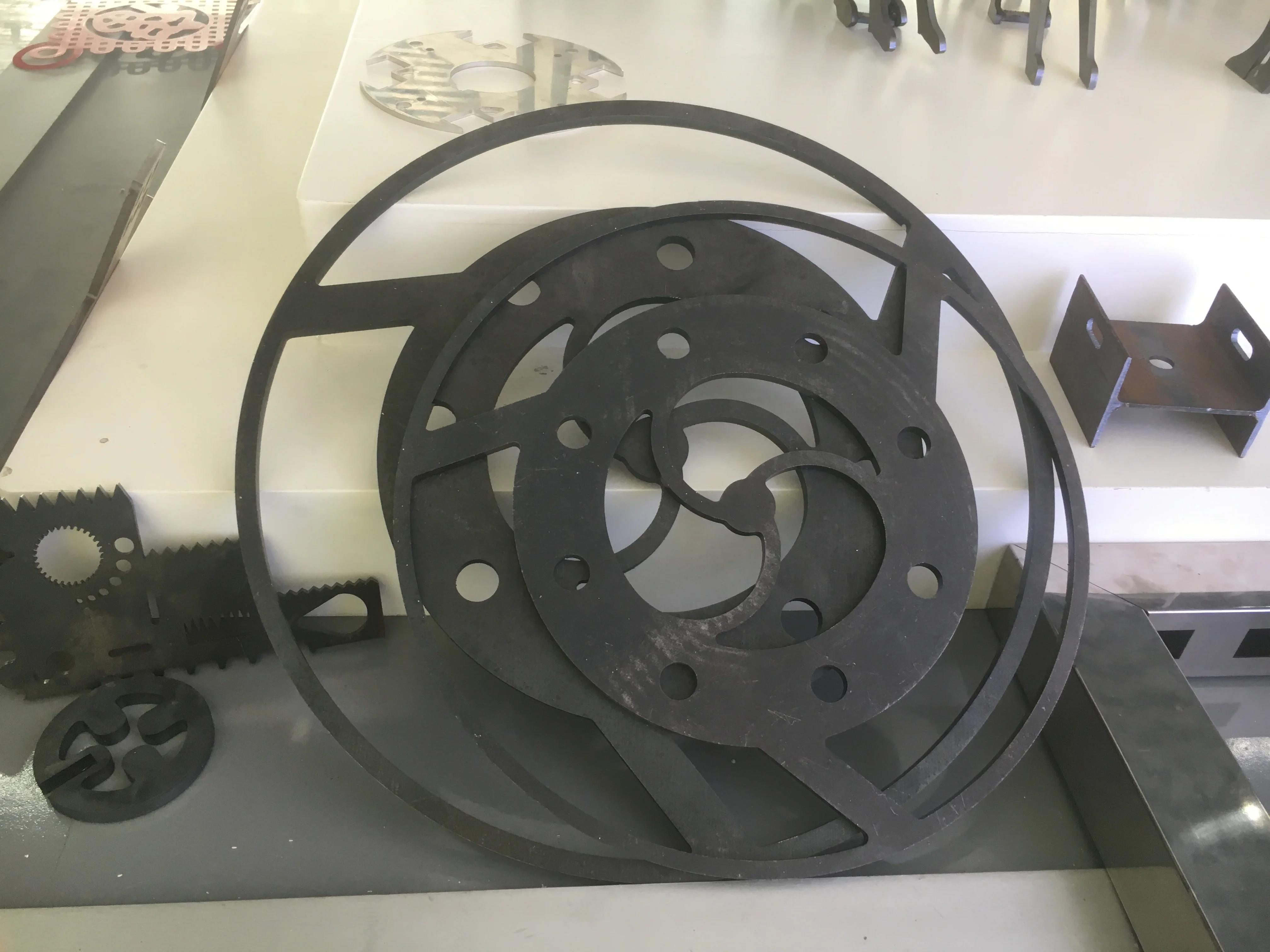 1500w Xql 3015f Laser Precision Cutting Machine - High Accuracy