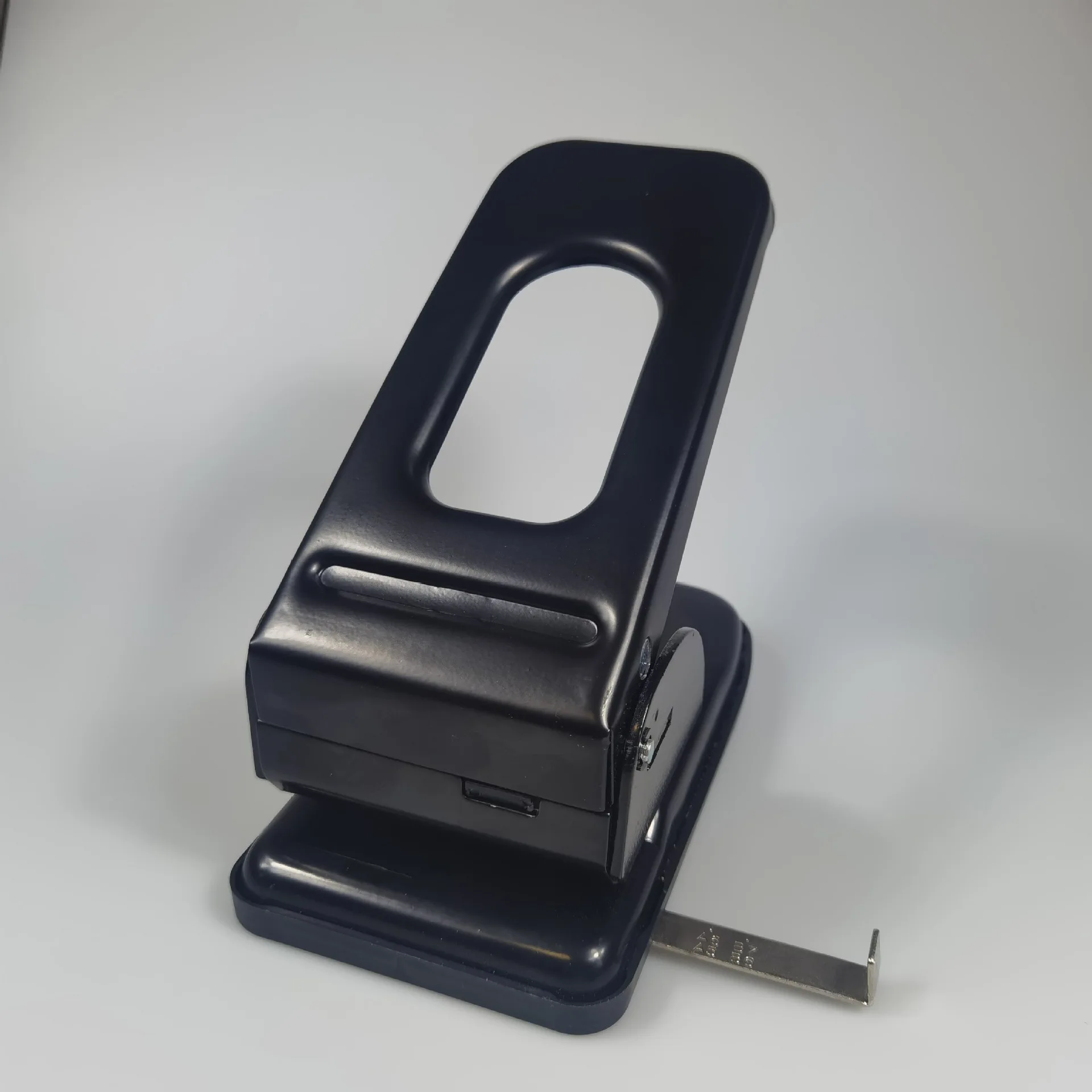 DEKOPEKO Heavy Duty Paper Hole Punch - 60 Sheet Capacity