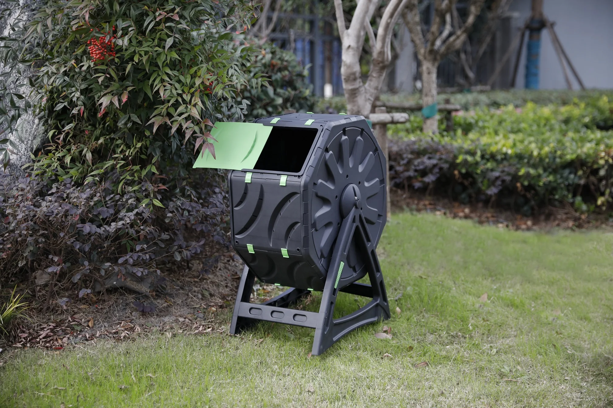 New Plastic Outdoor Rotary Garden Waste Fertilizer Soil Compost Bin ...