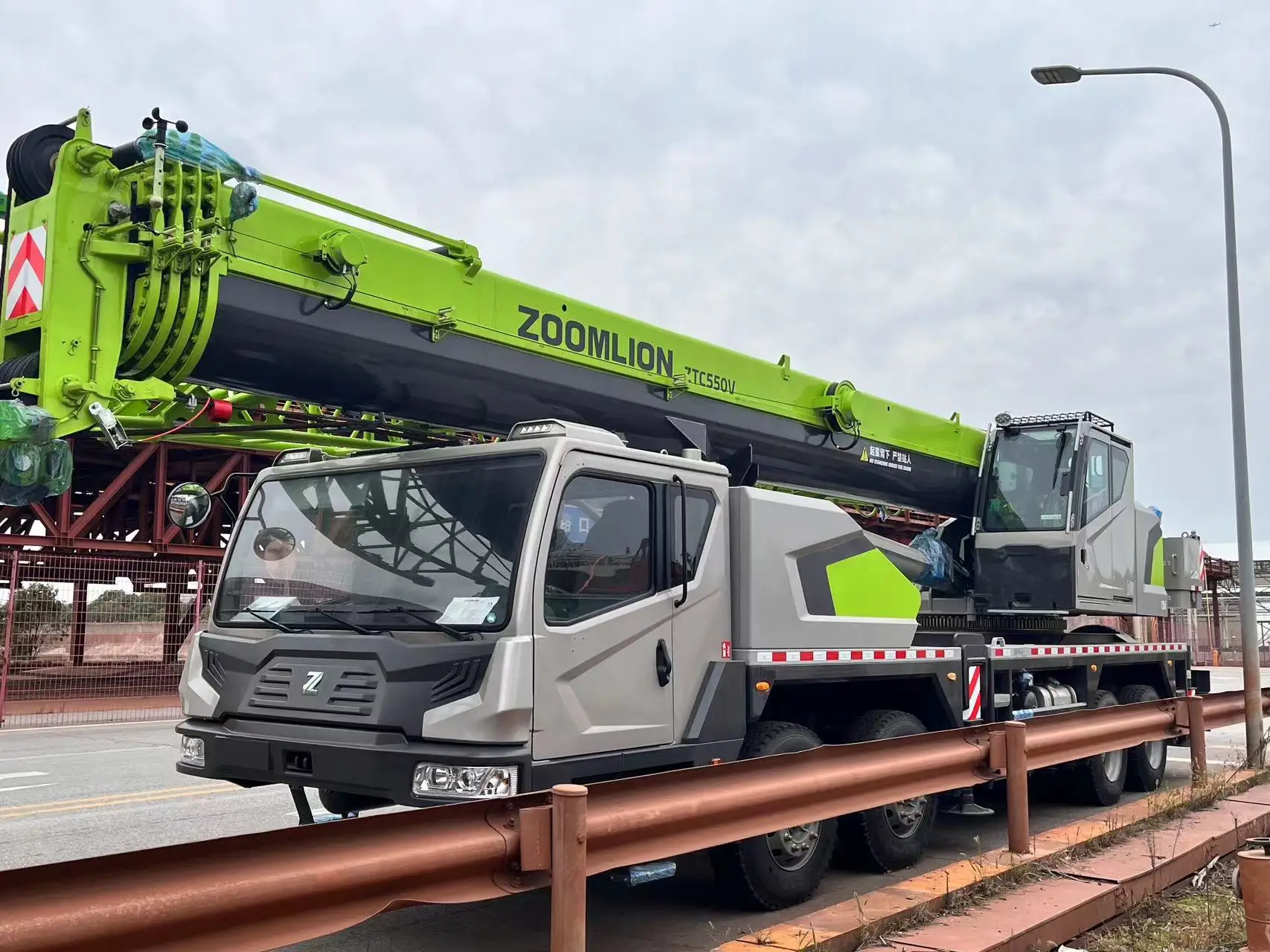 Zoomlion Lifting Machine Hydraulic 50ton Mobile Truck Crane Ztc500a562 ...