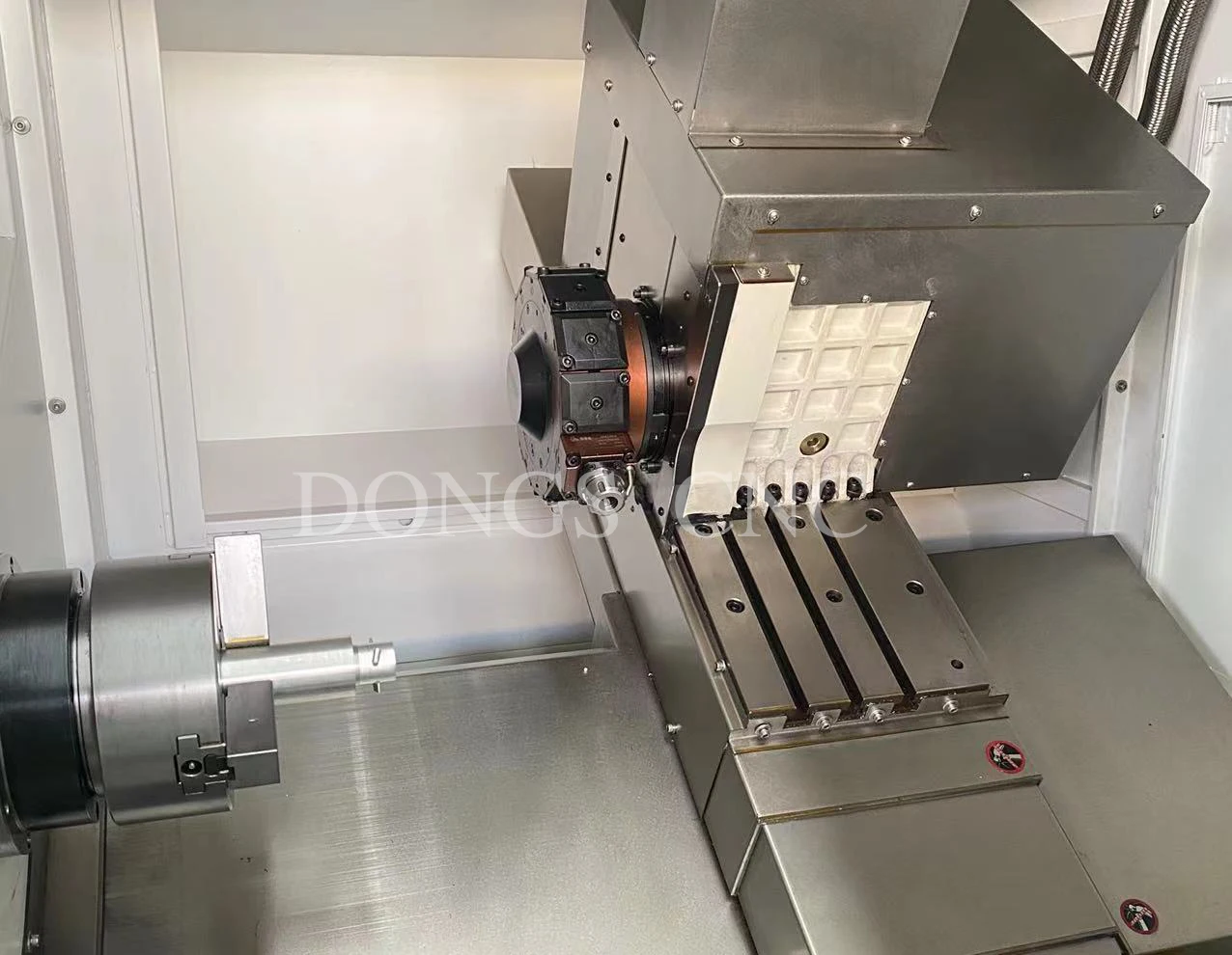 TCK50CY Torno CNC Turning and Milling Center - Slant Bed Lathe