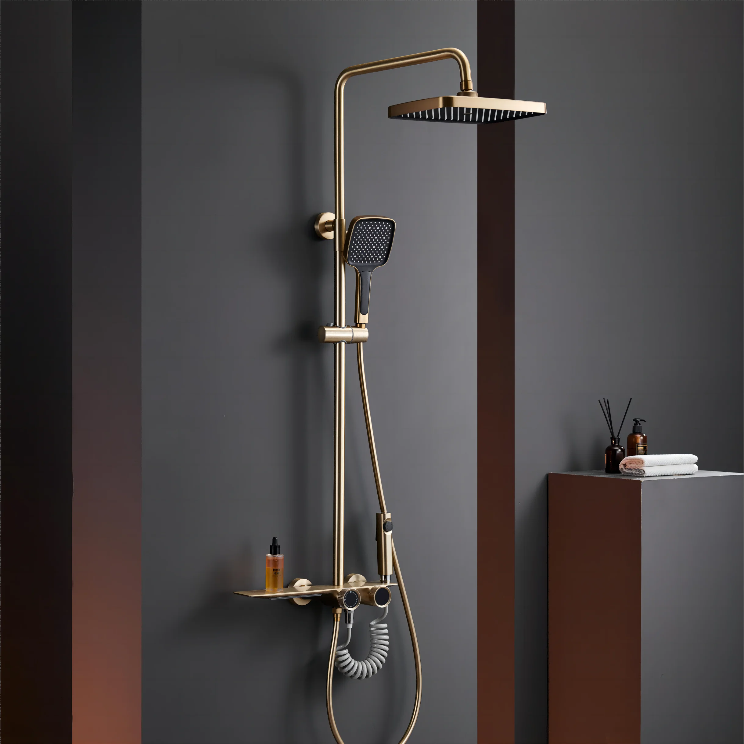 Modern Design Gold Color With Spray Handle Shower Set Thermostatic ...