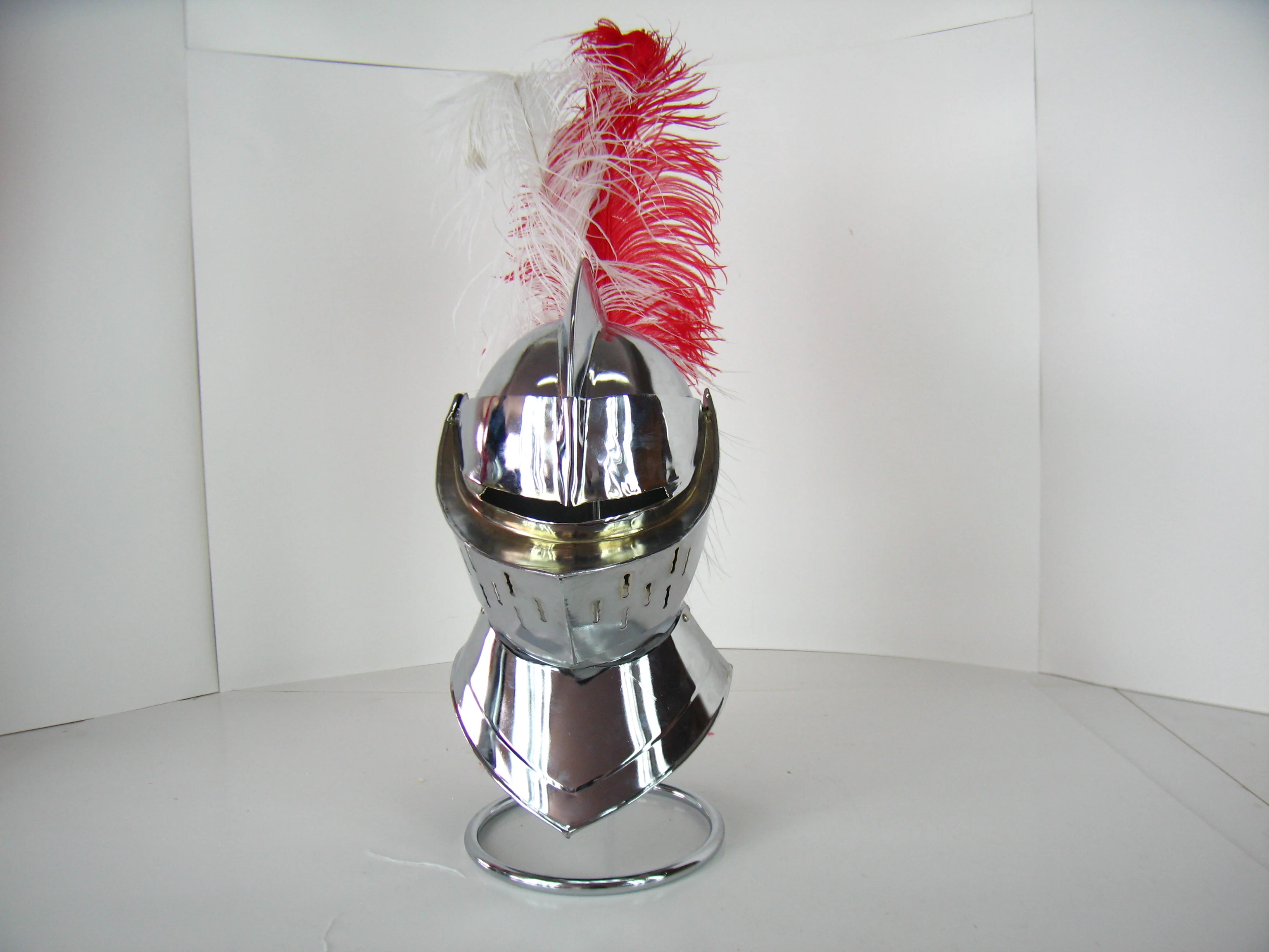 Knight Armour Statues Roman Medieval Knight Armor Knights Roman Style ...