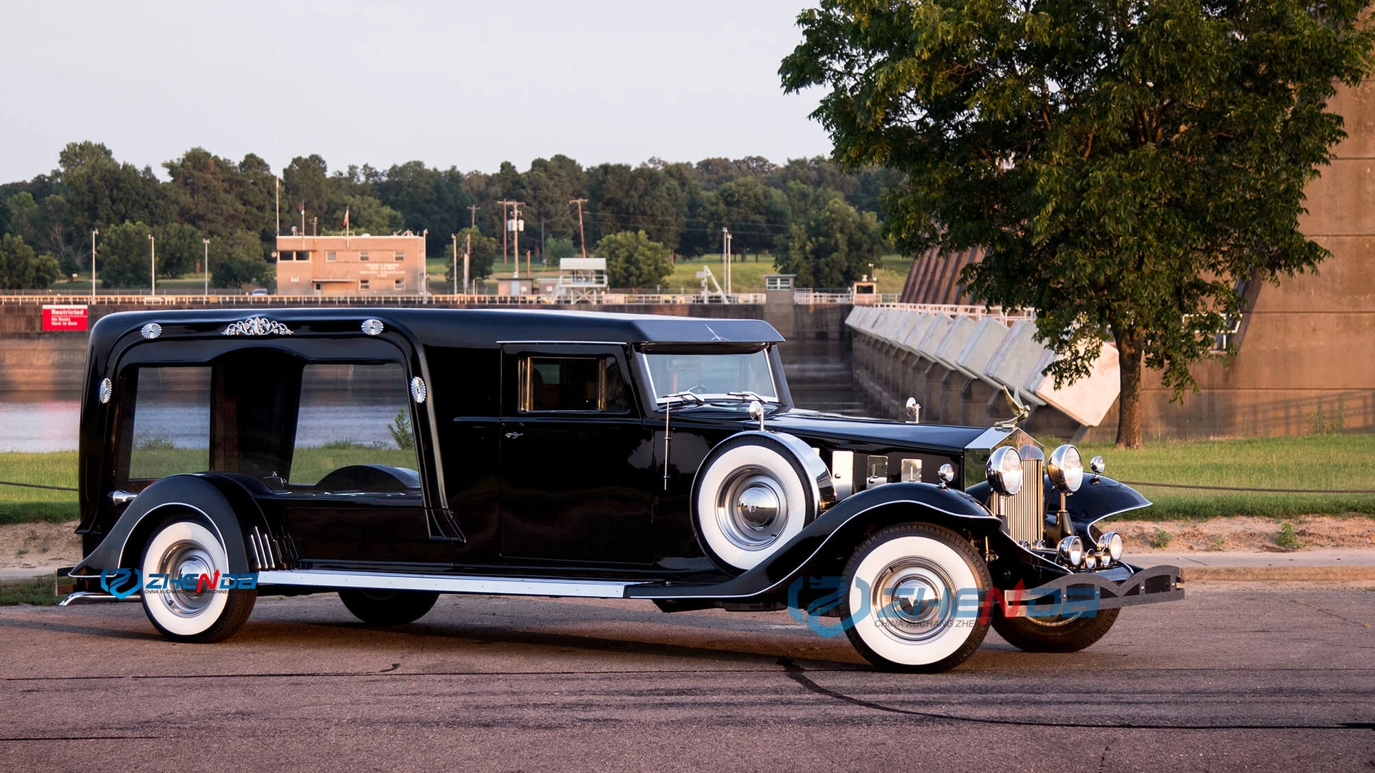 2025 Newly Designed Funeral Hearse Limousine Funeral Hearse Trailer ...