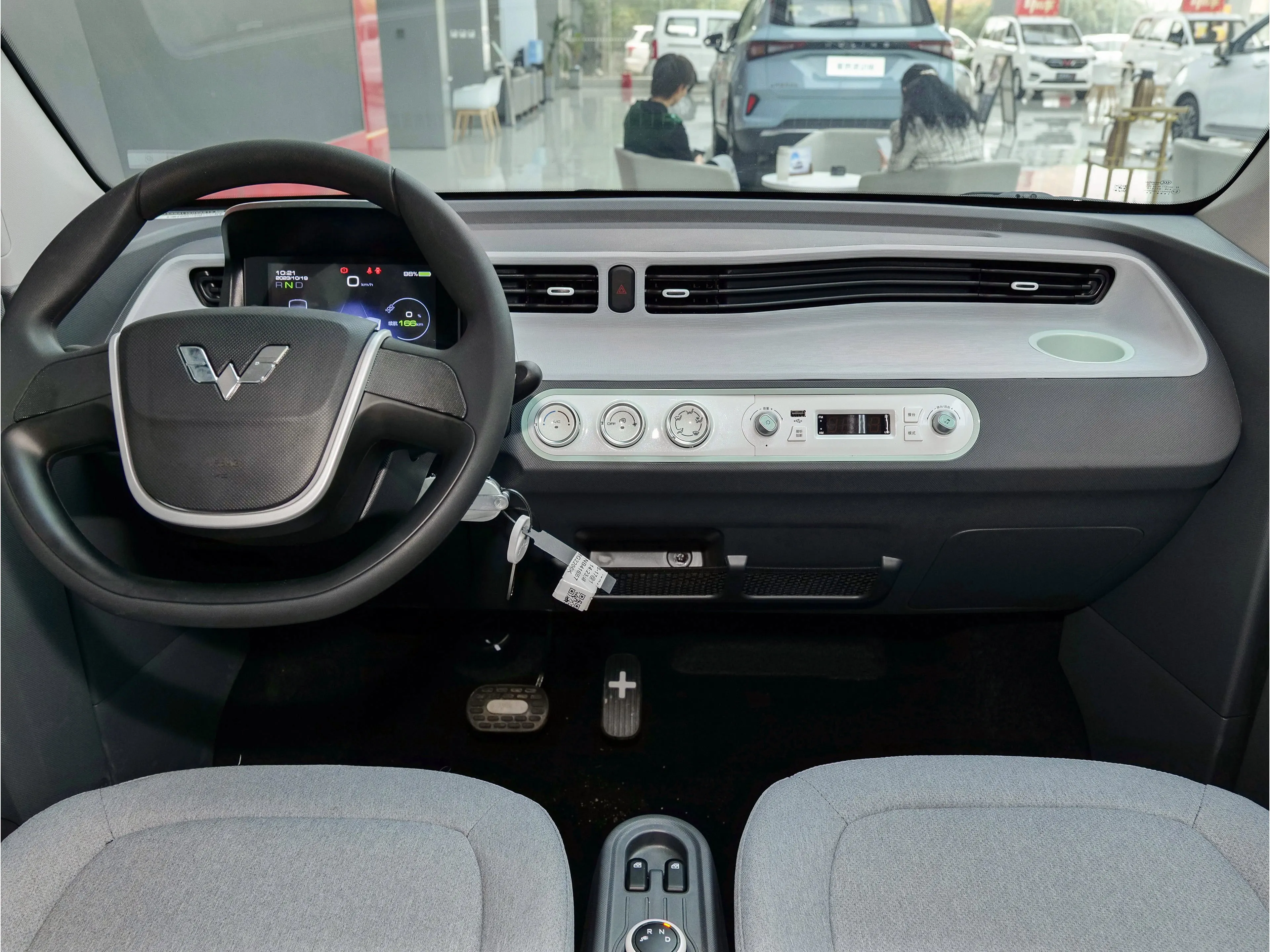 Wuling Hongguang Mini EV Macaron EV 2023 - 170km Range