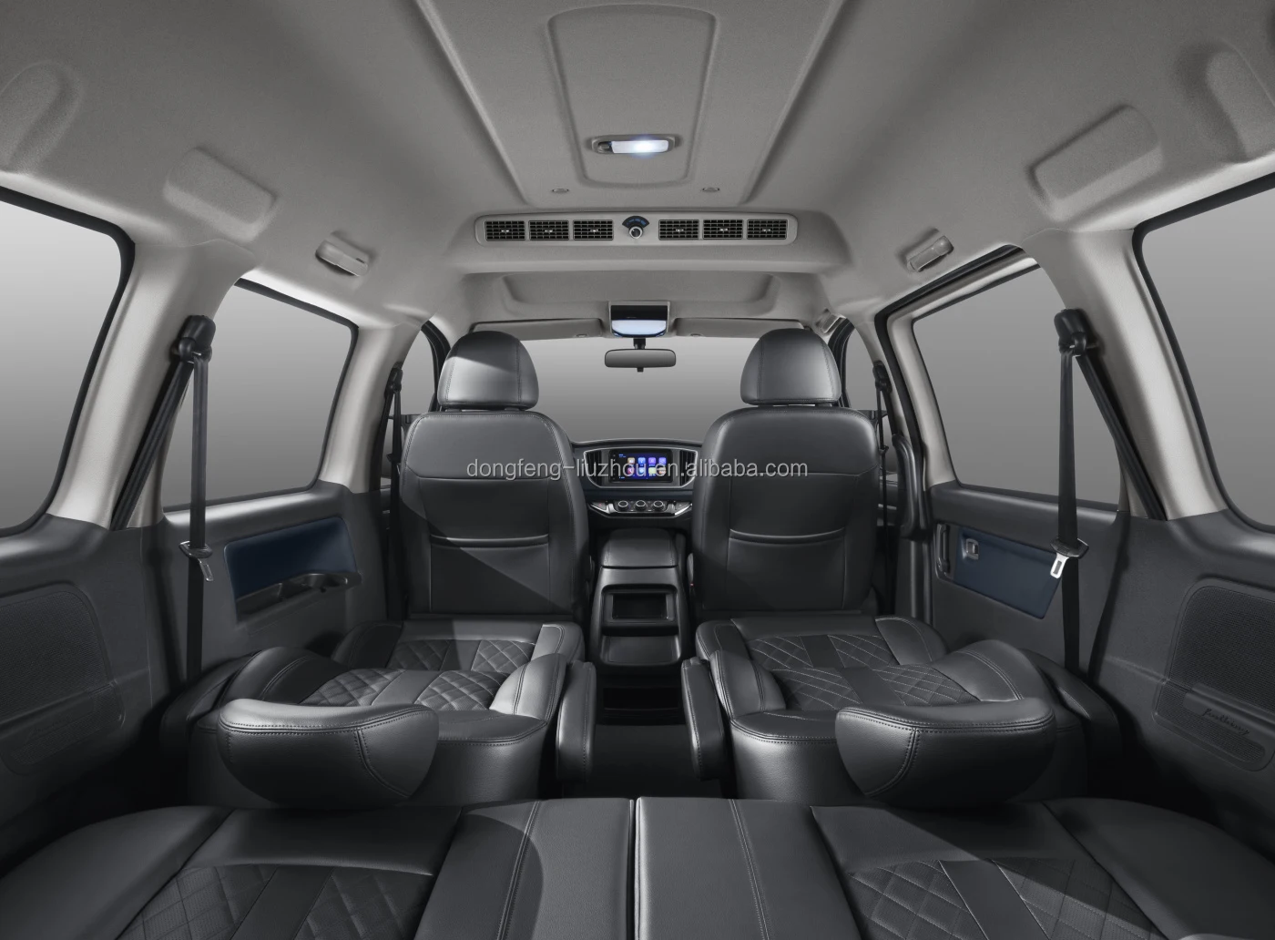 Luxury Chinese MVP Electric Family B EV Van - 7 Seats