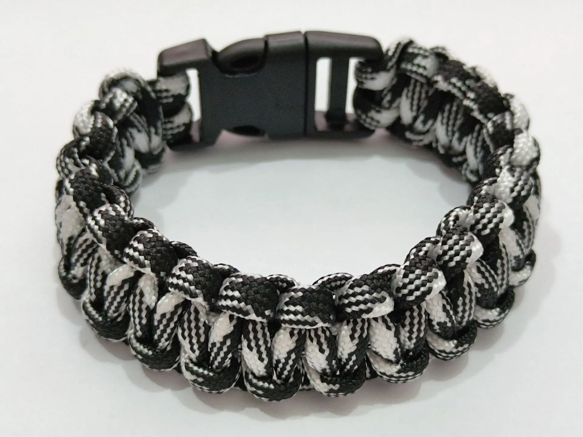 Umbrella Rope Bracelet Seven-core Braided Bracelet Outdoor Braided Rope ...
