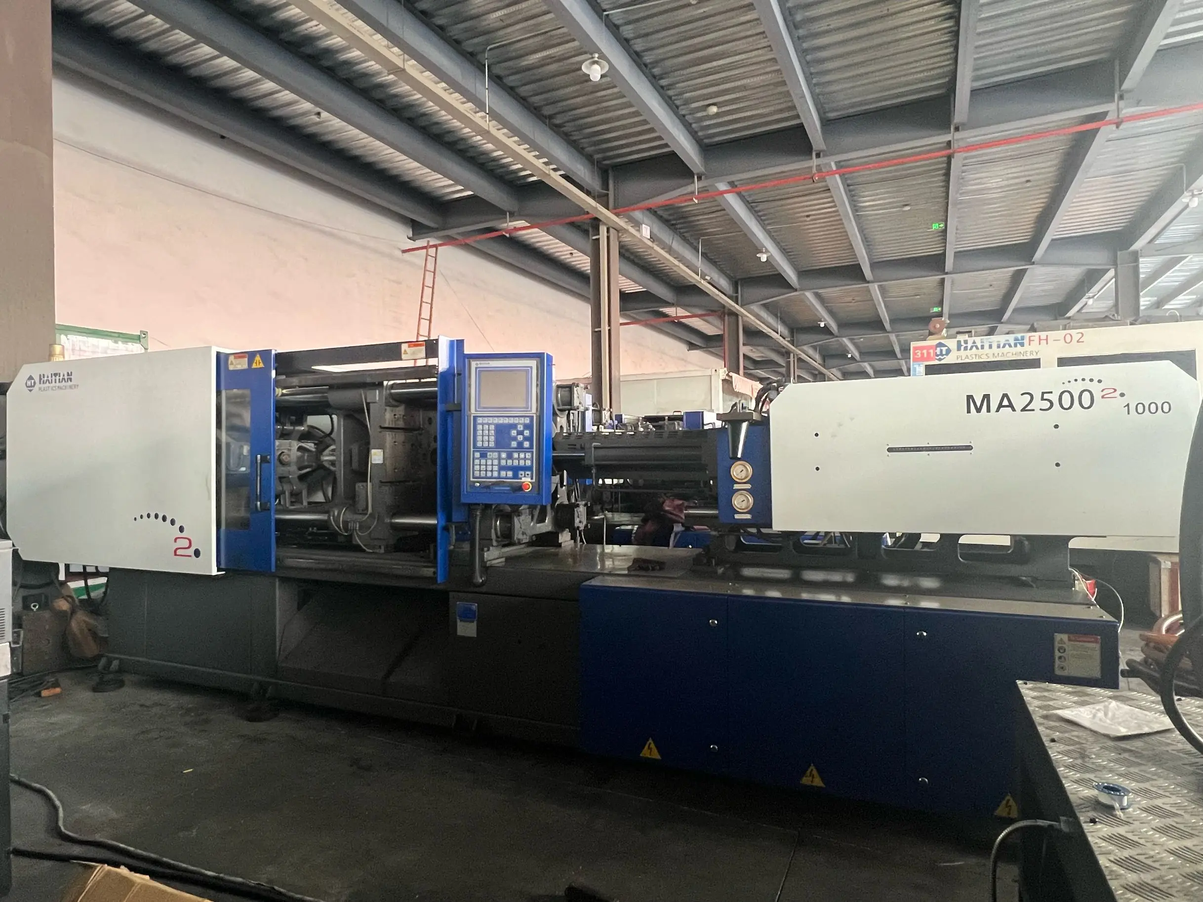 Haitian 1000 Ton Hydraulic Hybrid Injection Molding Machine Horizontal ...
