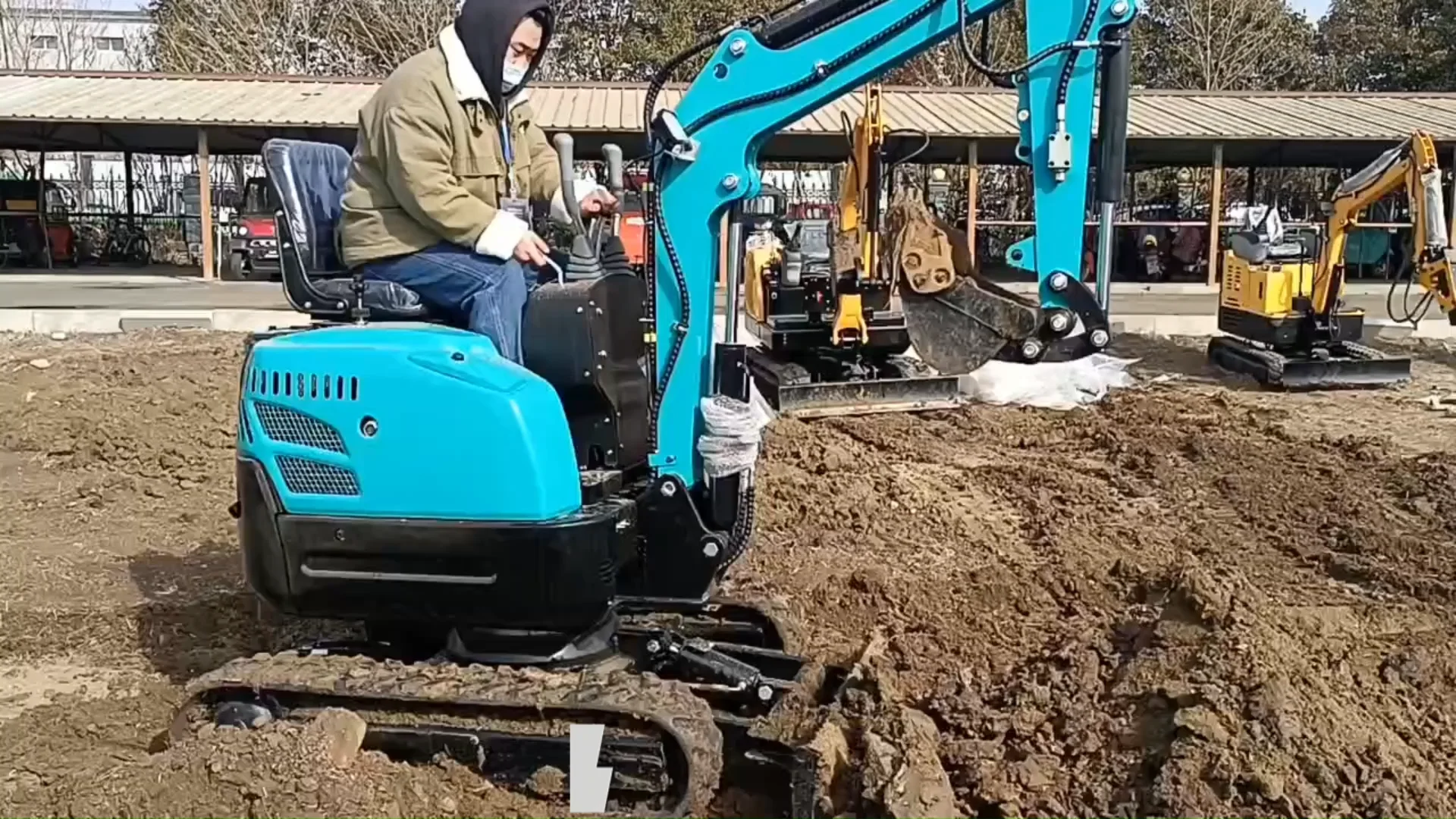 Cnm-13plus Mini Small Digger Excavators Mini Bagger Mini Excavator 1 ...