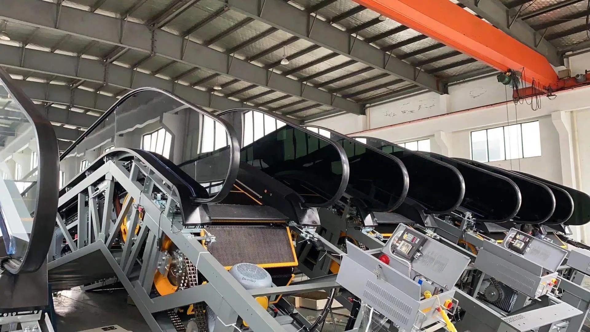 Moving Walkway Travelator - 6 Degree Indoor & Outdoor