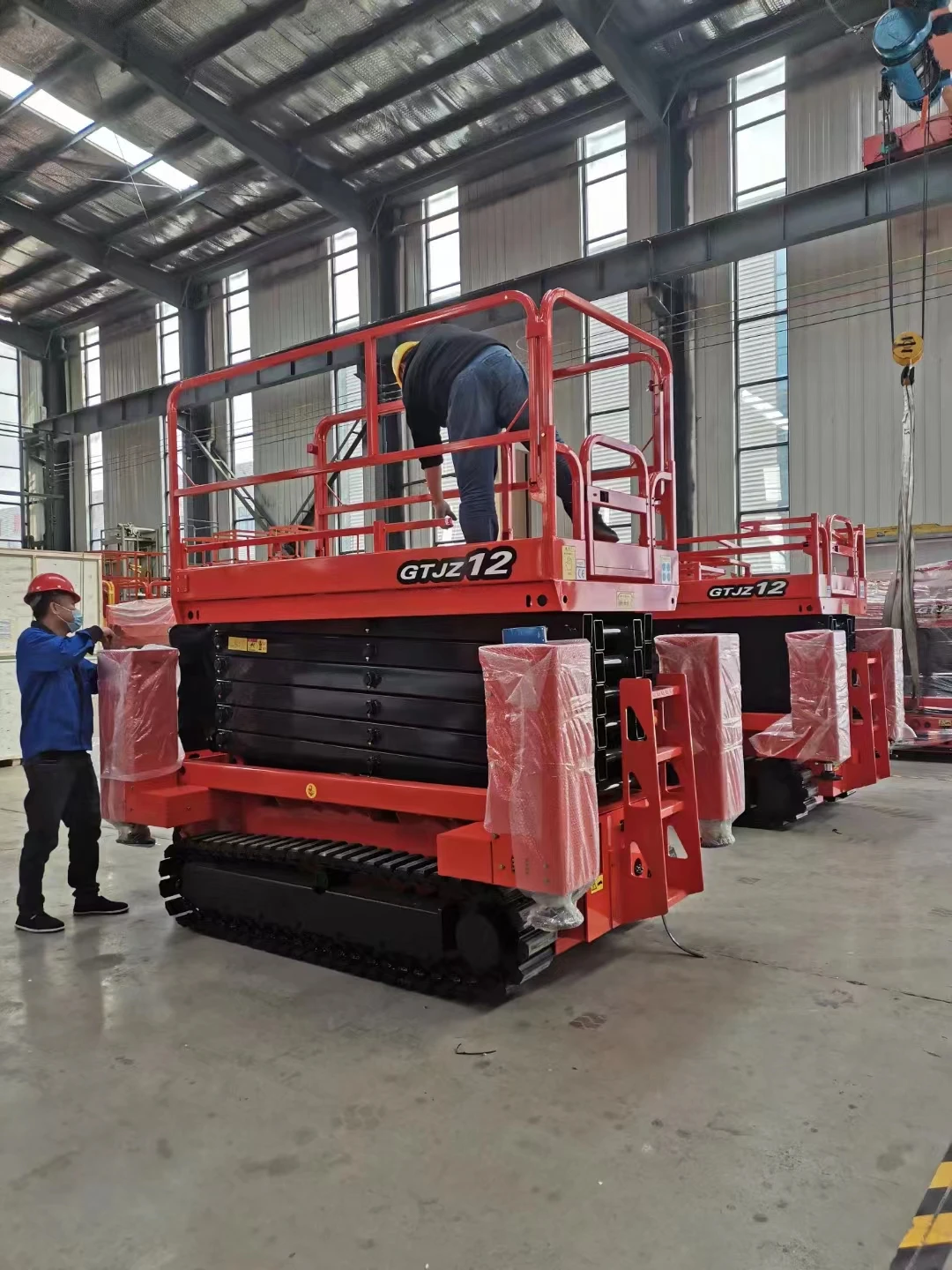 Scisor Crawler Manlift Lifter Factory Price Lifting Stable Capacity ...