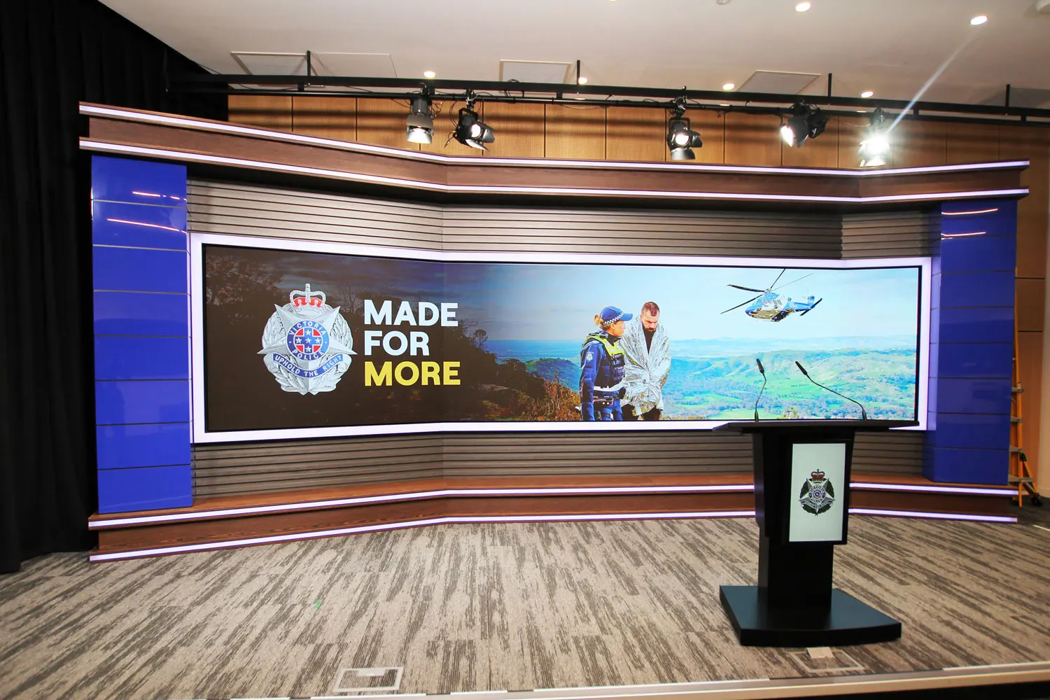 Indoor Fixed Led Screen 4K Theatre Big Panel P1.2 Microled