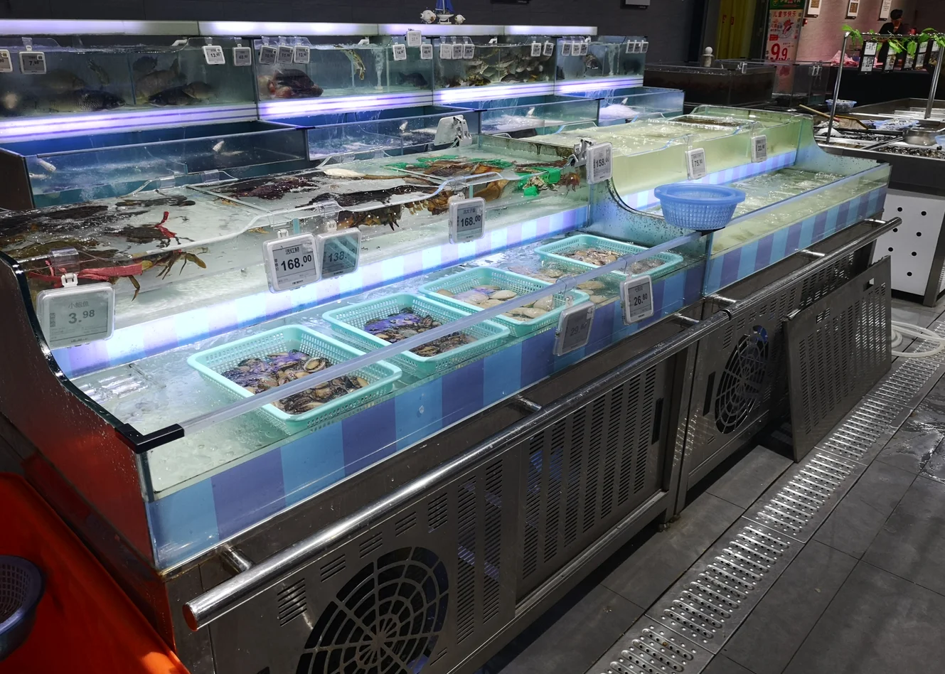 Customized Supermarket Restaurant Temperature Control Chiller Live ...