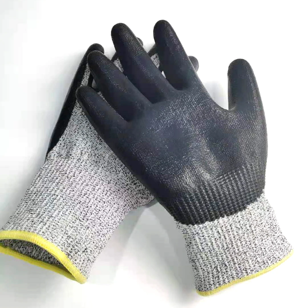 13 Gauge Cut-Resistant Hand Protection Gloves Nitrile Coating for Arm ...
