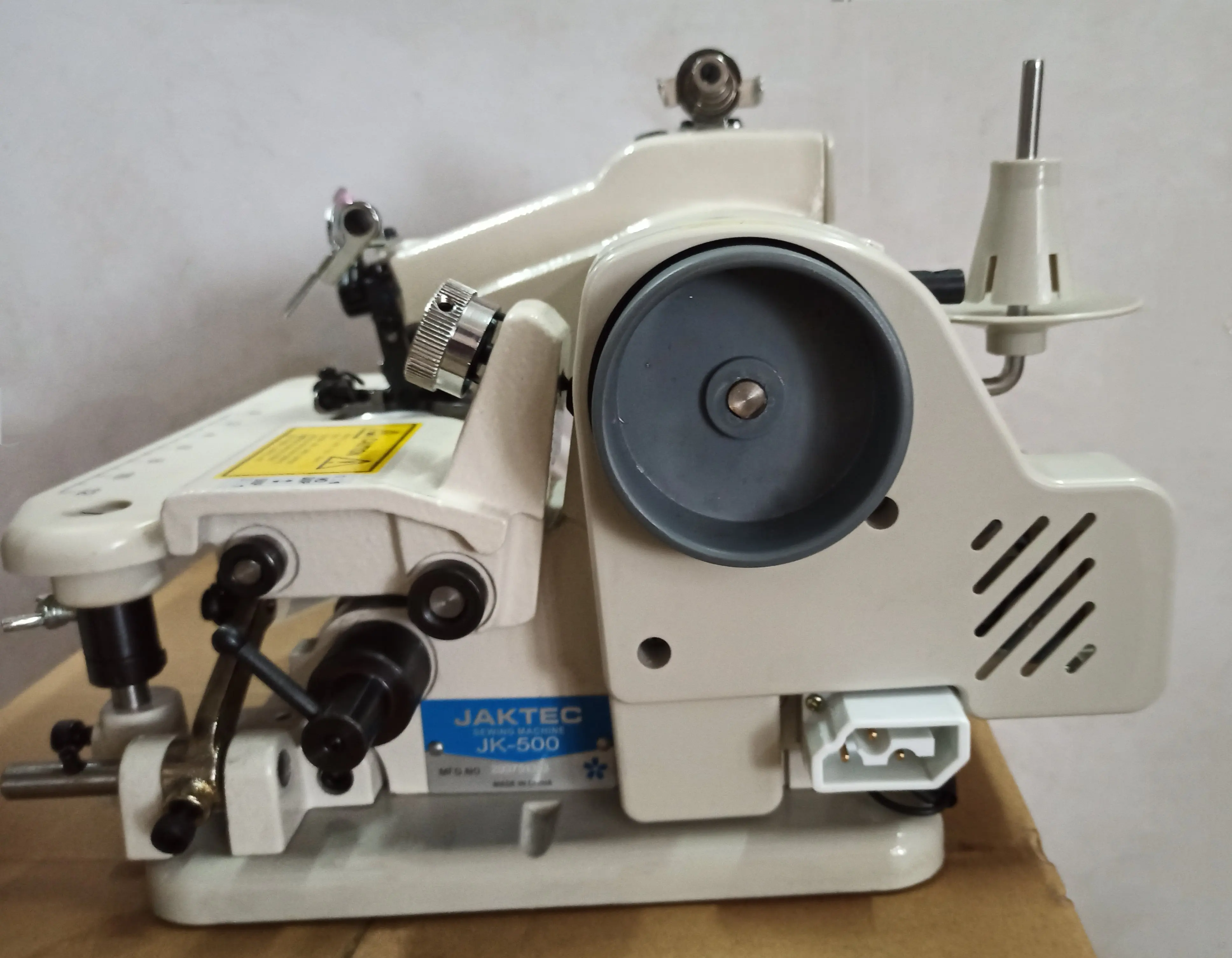 JK500 Blind Stitch Sewing Machine - Industrial Chain Stitch for Garment ...