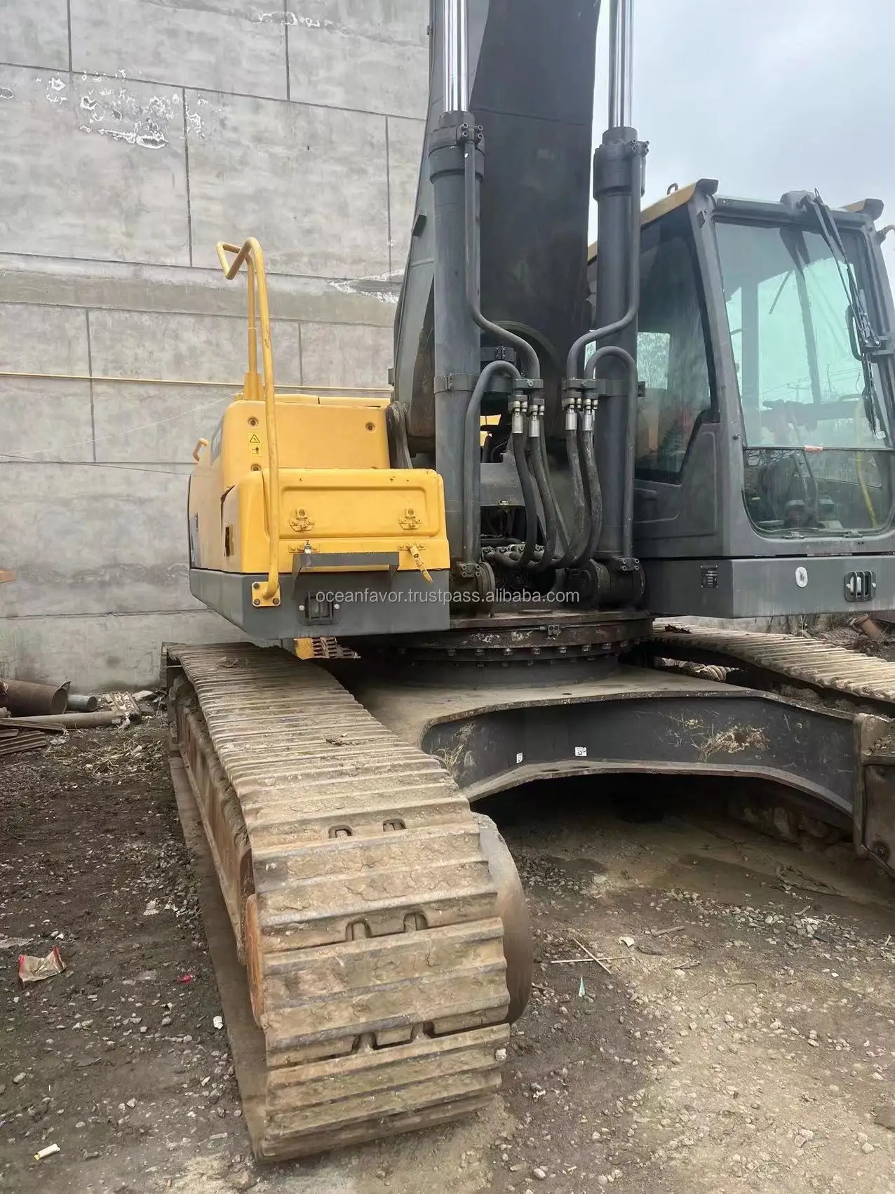 Volvo EC480D Heavy Earth-Moving Shovel - 48 Ton Excavator