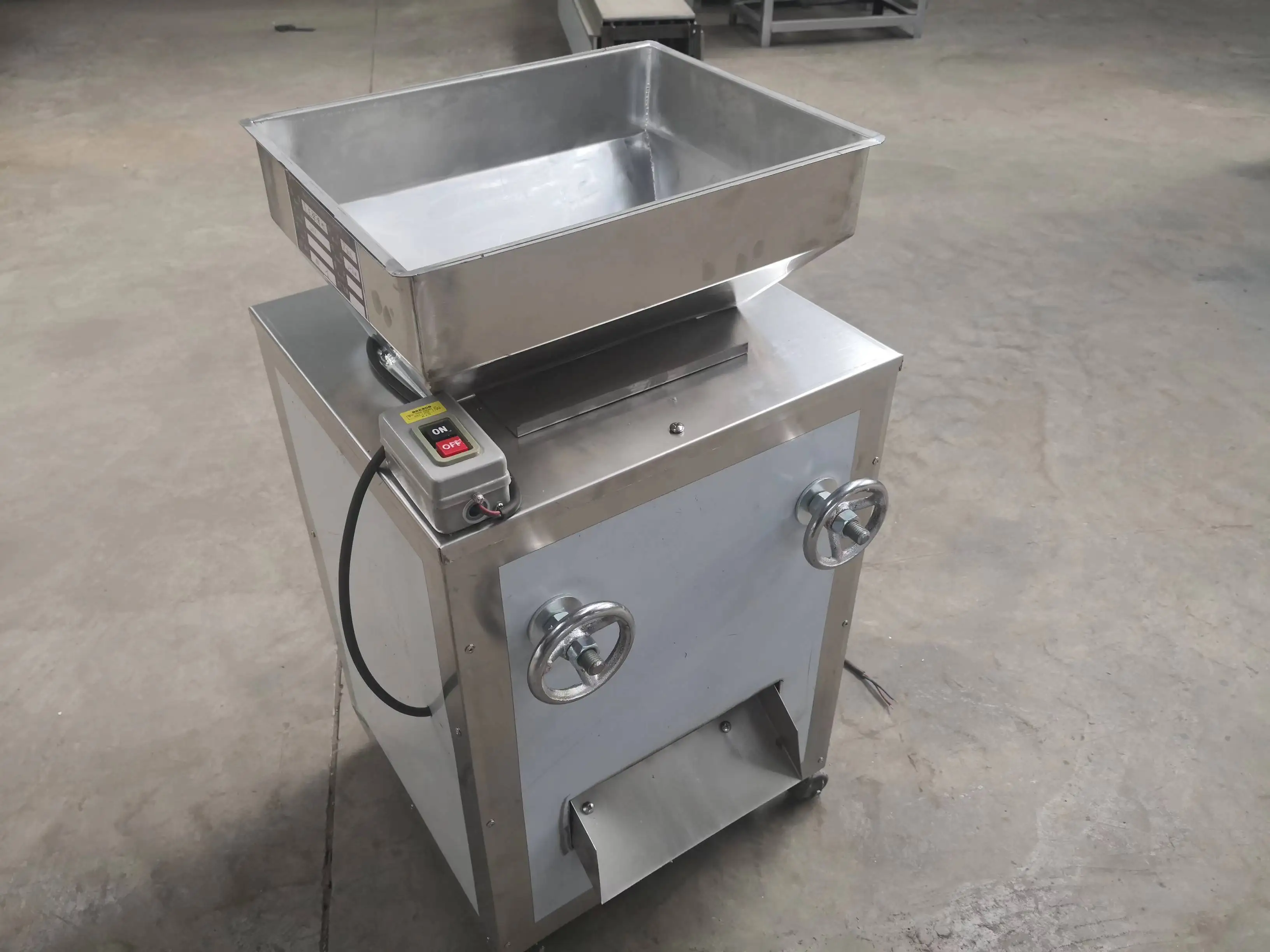 200kg Straight Knife Nut Chestnut Cashew Almond Peanut Crushing and ...