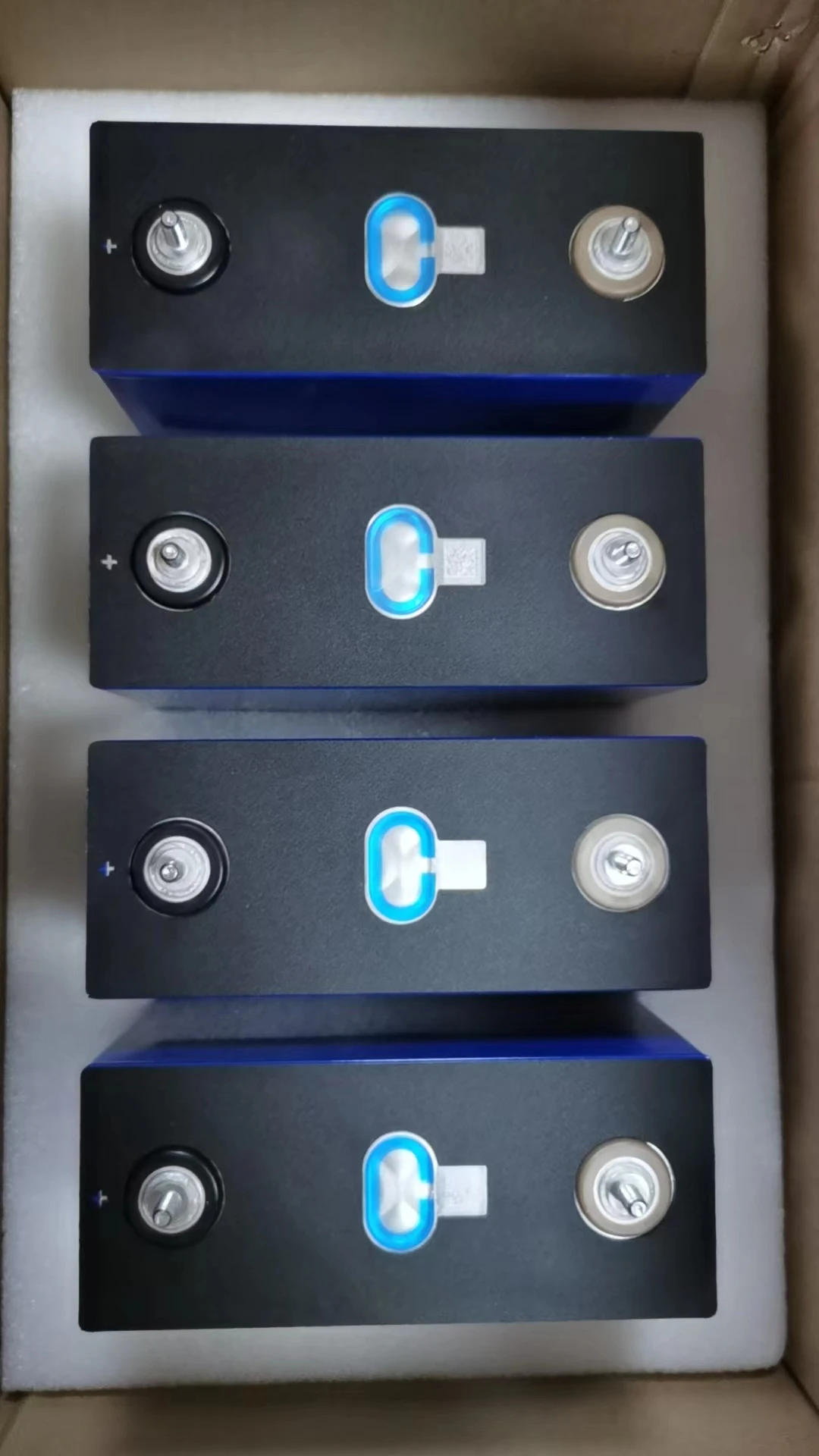 4 Pieces Lifepo4 Prismatic Lithium Battery Cells 3.2v 280ah