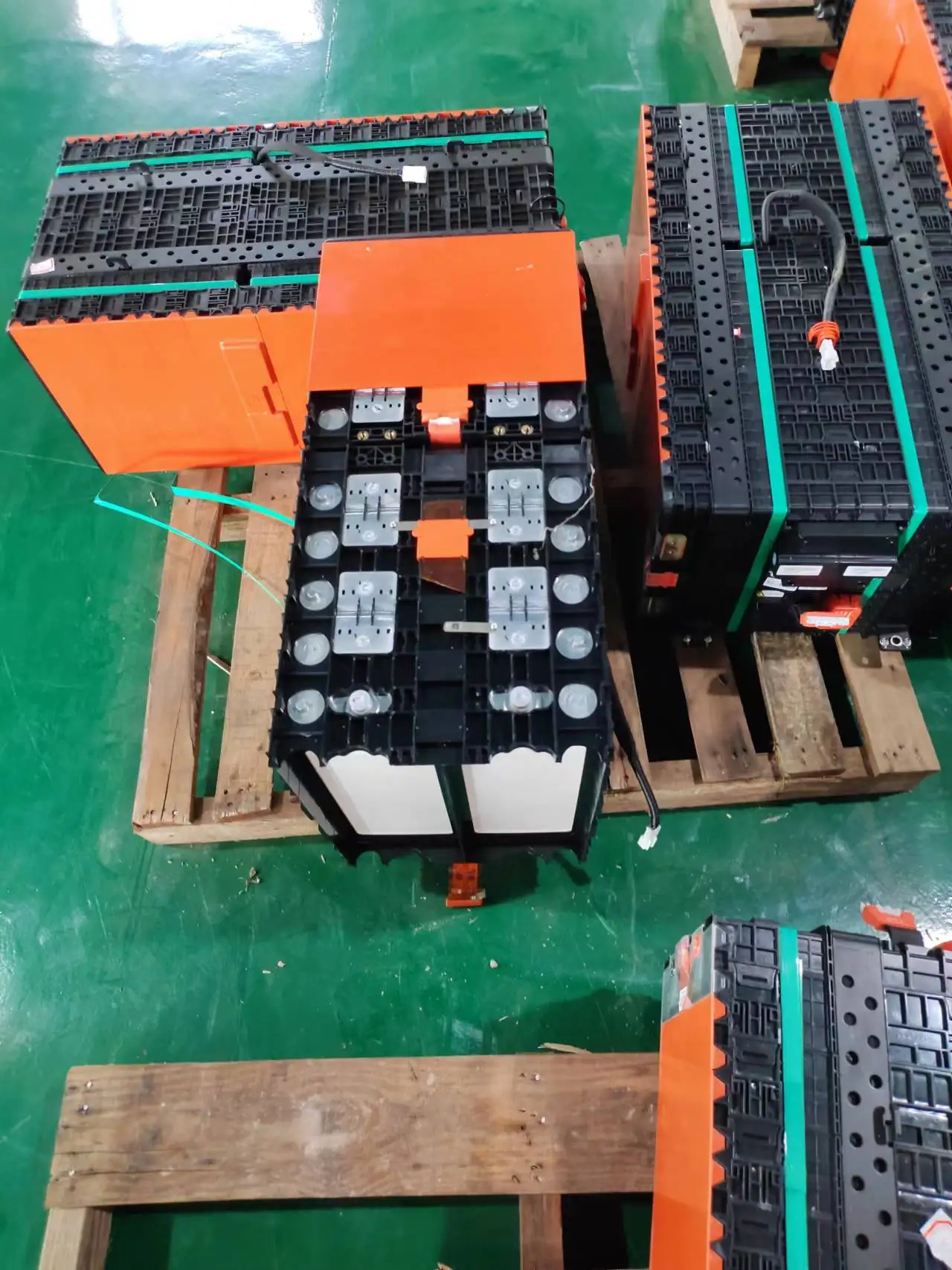 BYD Battery Pack - 270ah Lifepo4 Module with Water Cooling