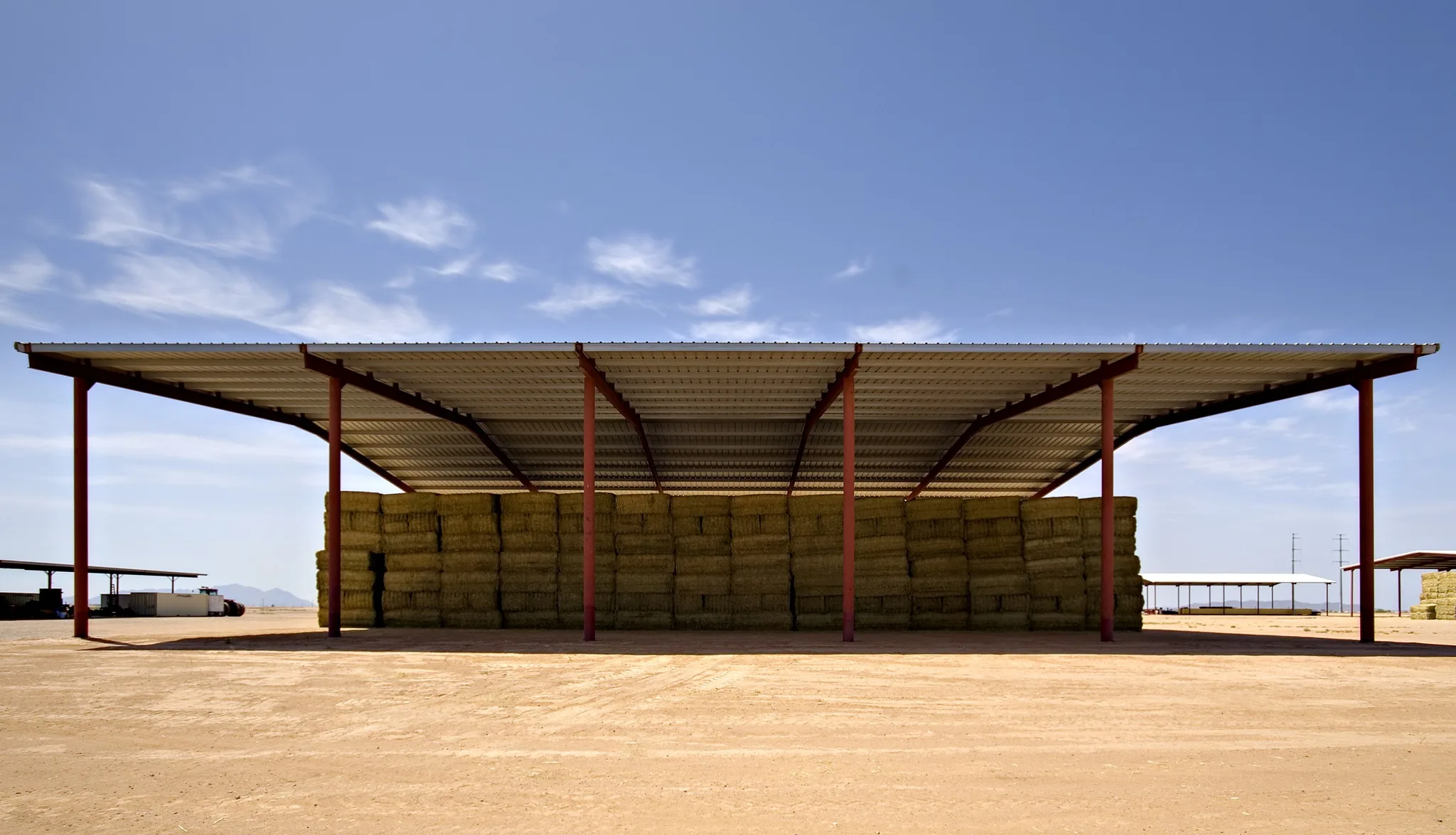 Durable Steel Frame Barns - Customizable and Efficient