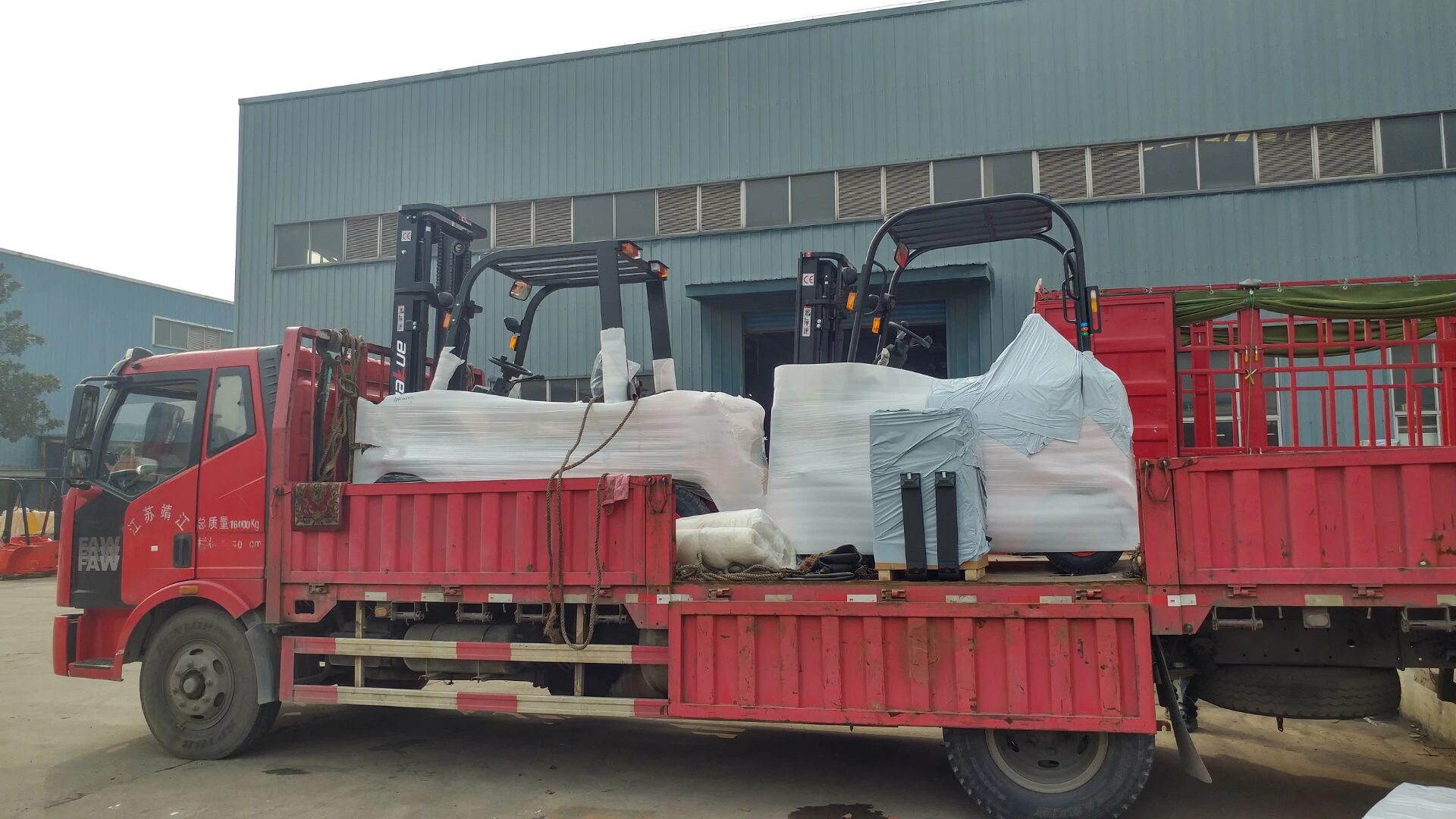 25 톤 전기 지게차 리튬 배터리 판매 지게차 작동 Buy 전기 지게차전기 트럭리튬 배터리 지게차 Product On